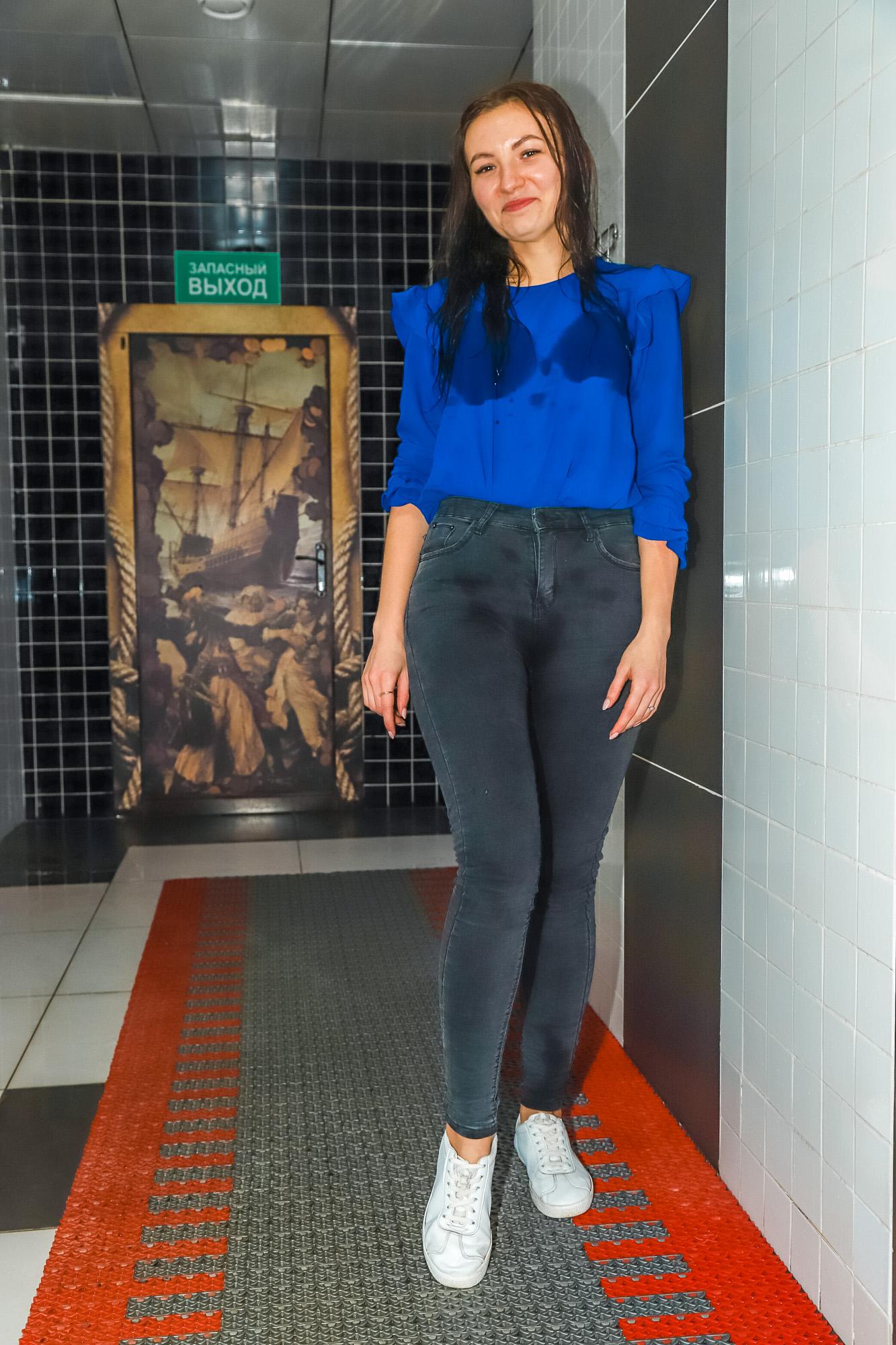 Having a wet bra makes her happy! | Scrolller