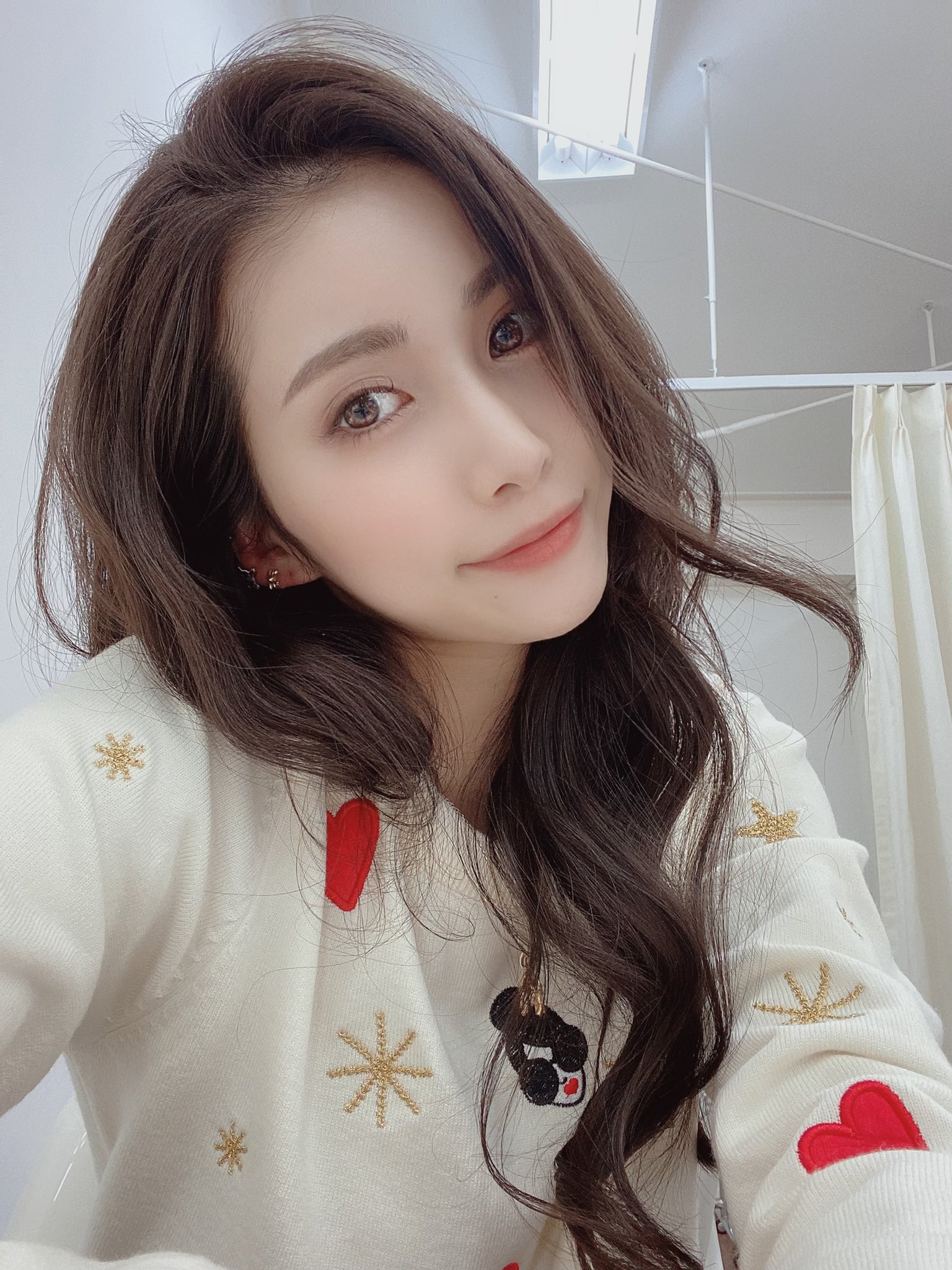 Hazuki Ren | Scrolller