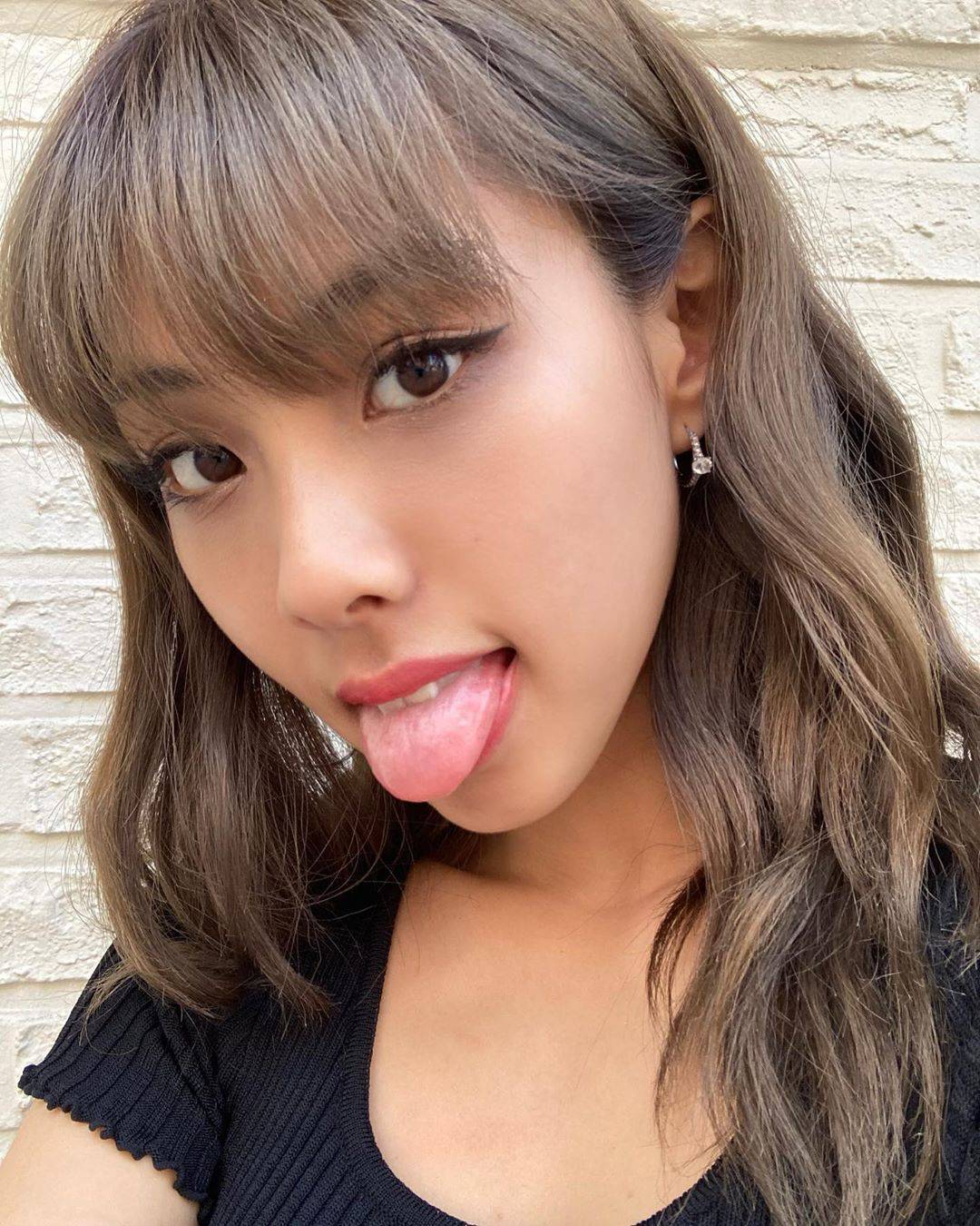 Headshot 2 | Scrolller