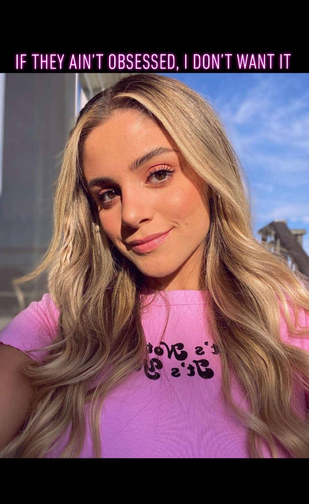 Hear that boys, she wants it | Scrolller