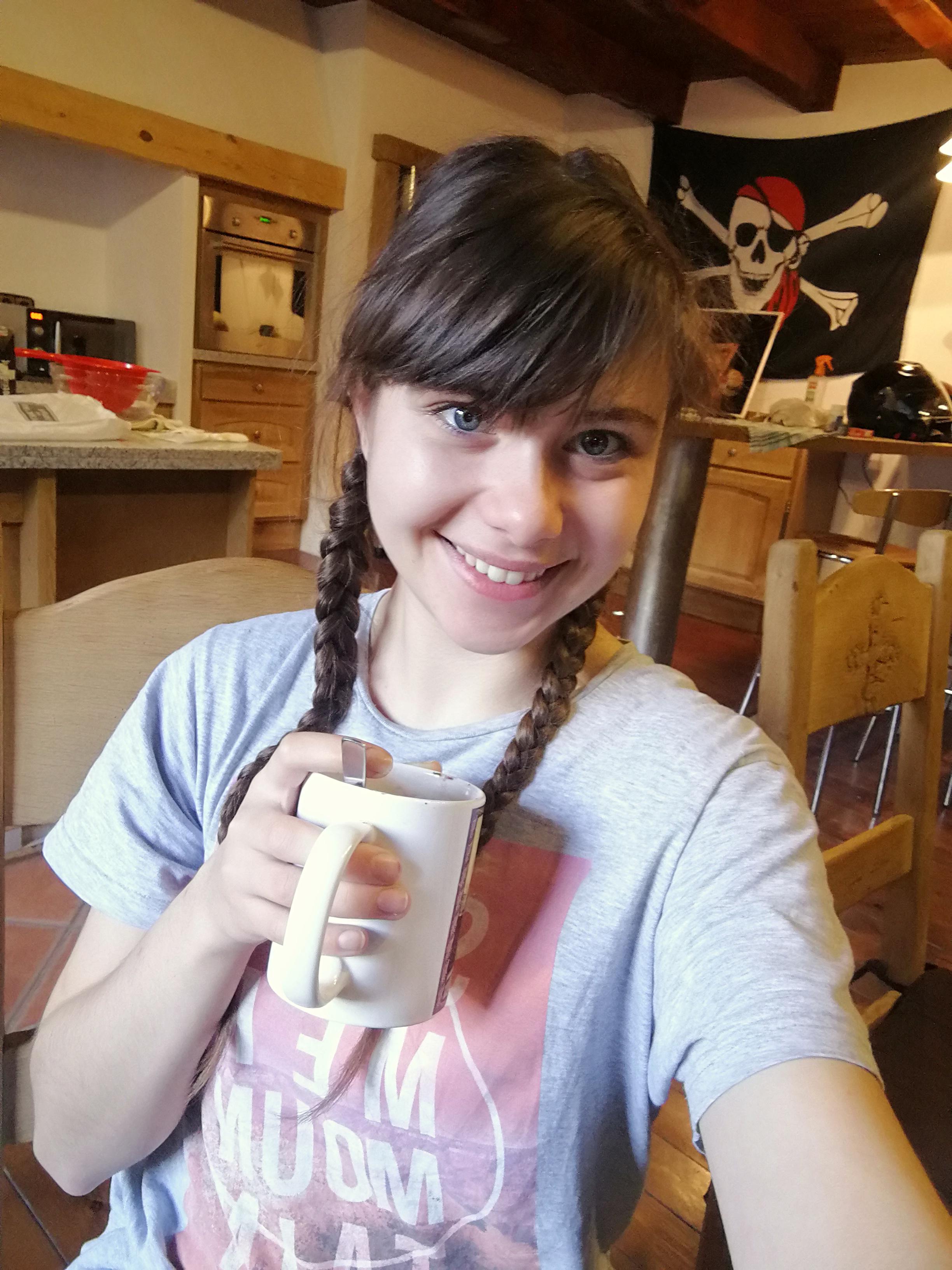 Hello everybody | Scrolller