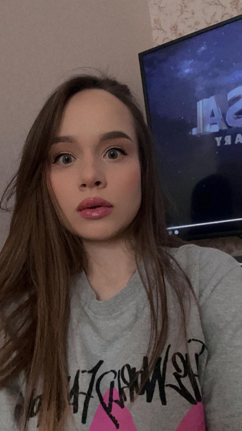 Hello everyone 😈 | Scrolller