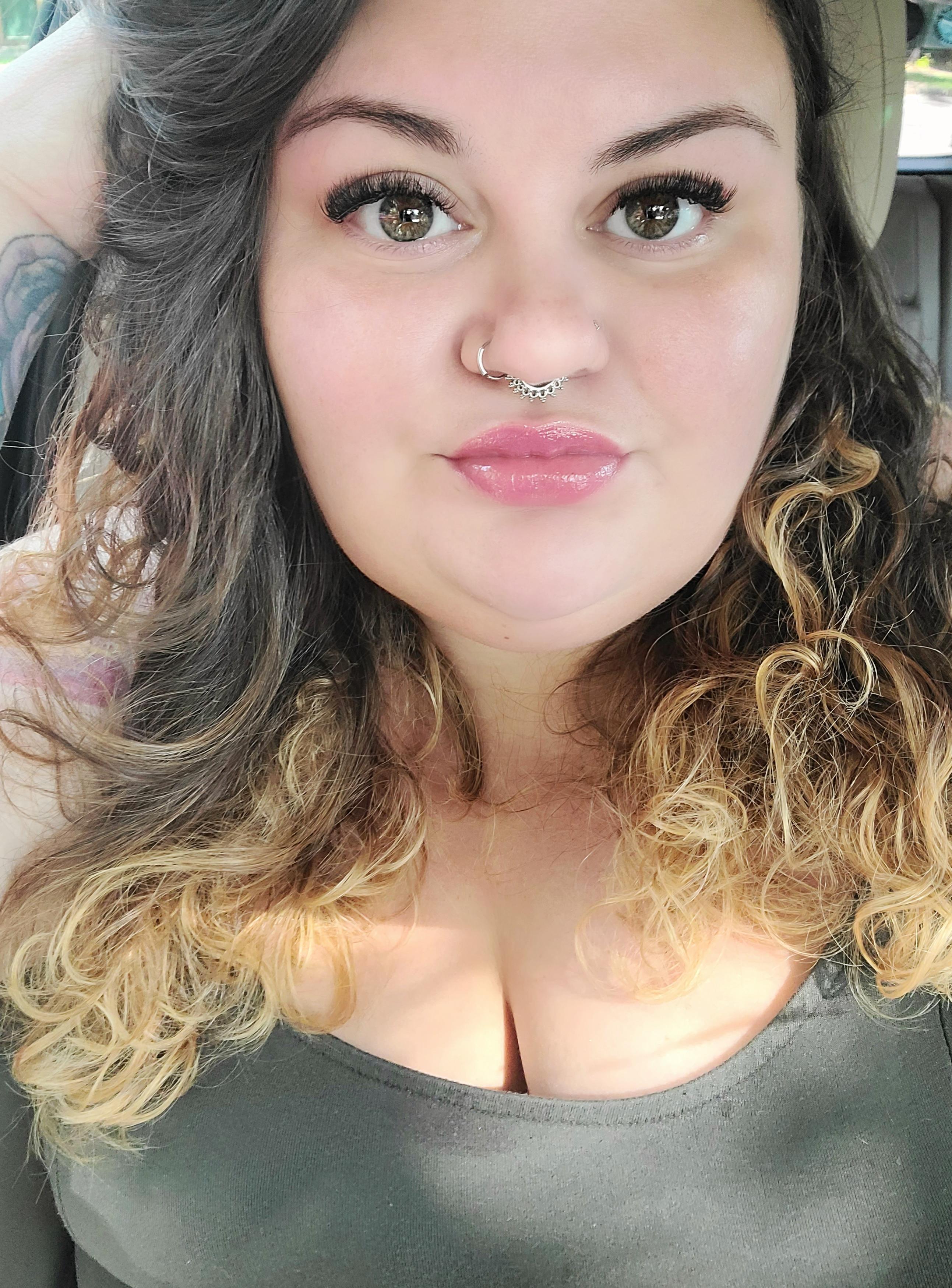 Hello friends! | Scrolller