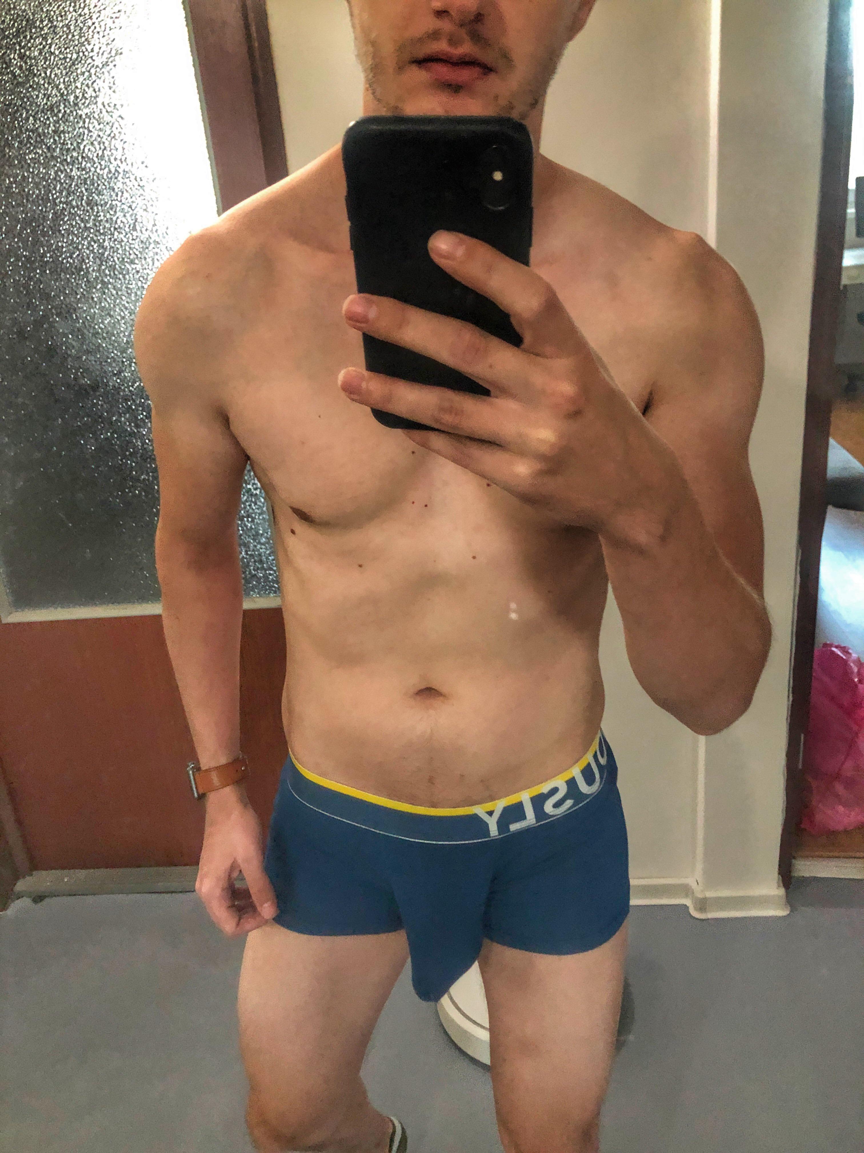 Hello guys | Scrolller