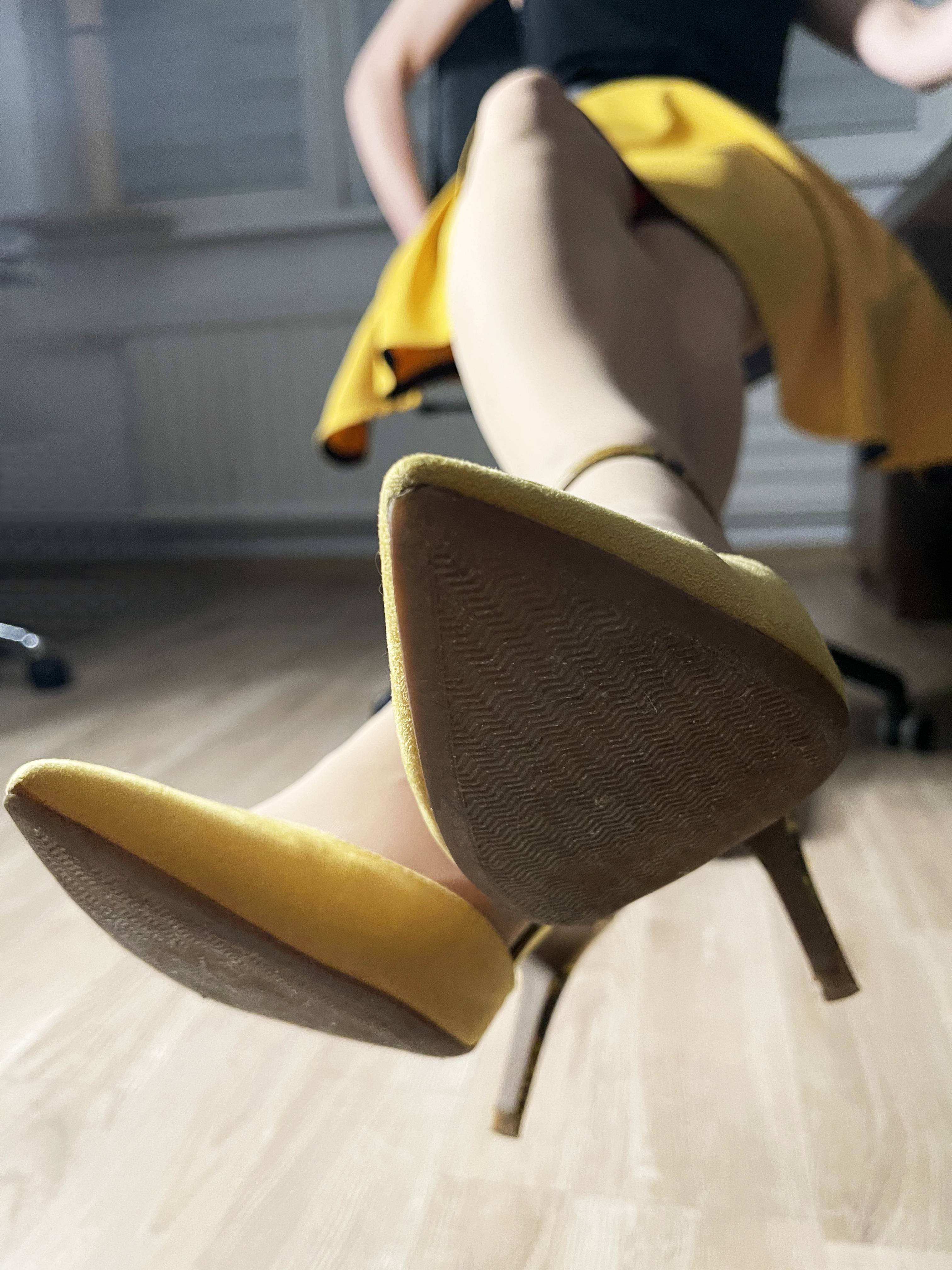 Hello sunshine 💛 | Scrolller