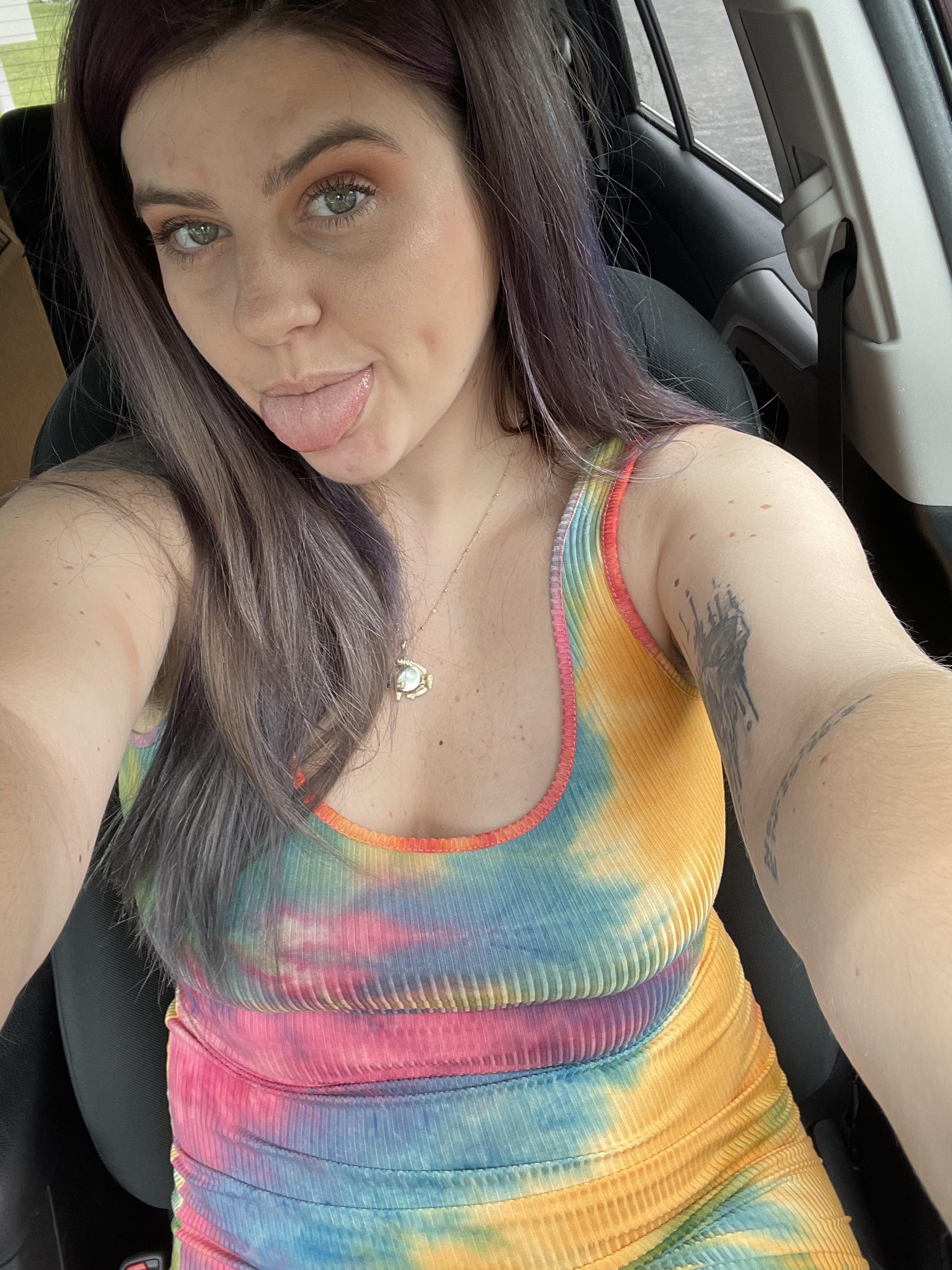 Hello World | Scrolller