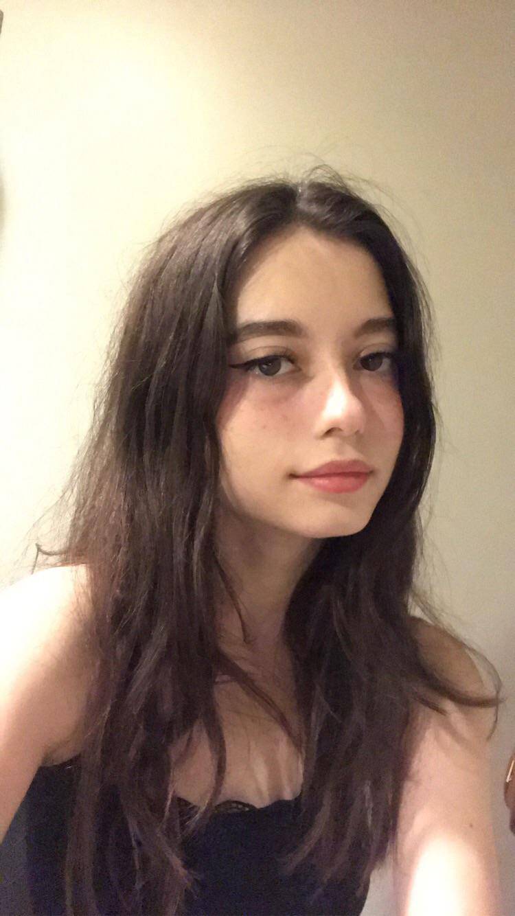 Helloooo 18 | Scrolller