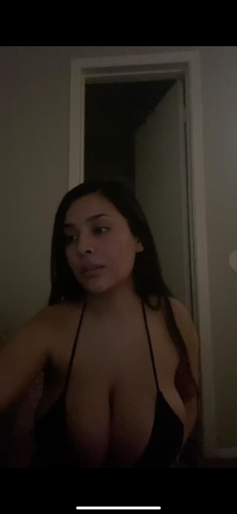 Help me out lads | Scrolller