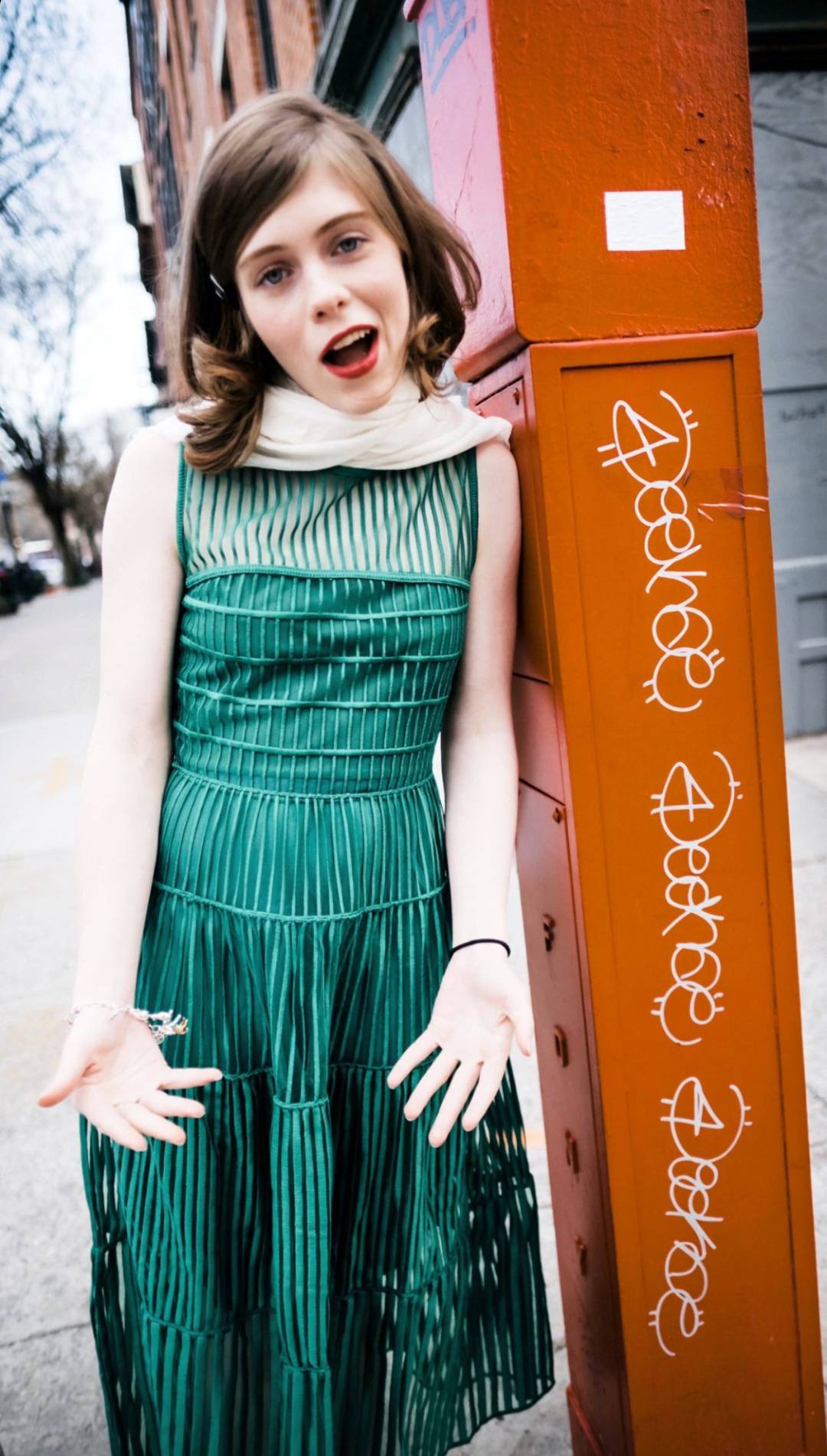 Her beauty is incomparable | Scrolller