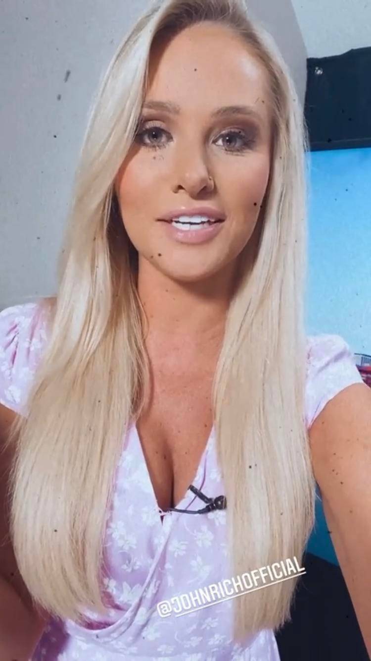 Her cleavage shots have been so fantastic recently | Scrolller