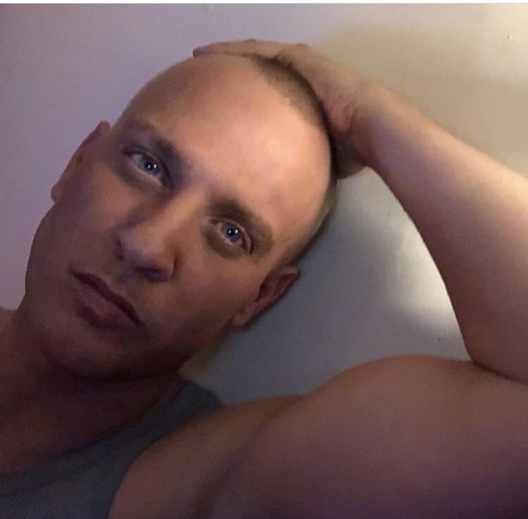 Here goes nothing. | Scrolller