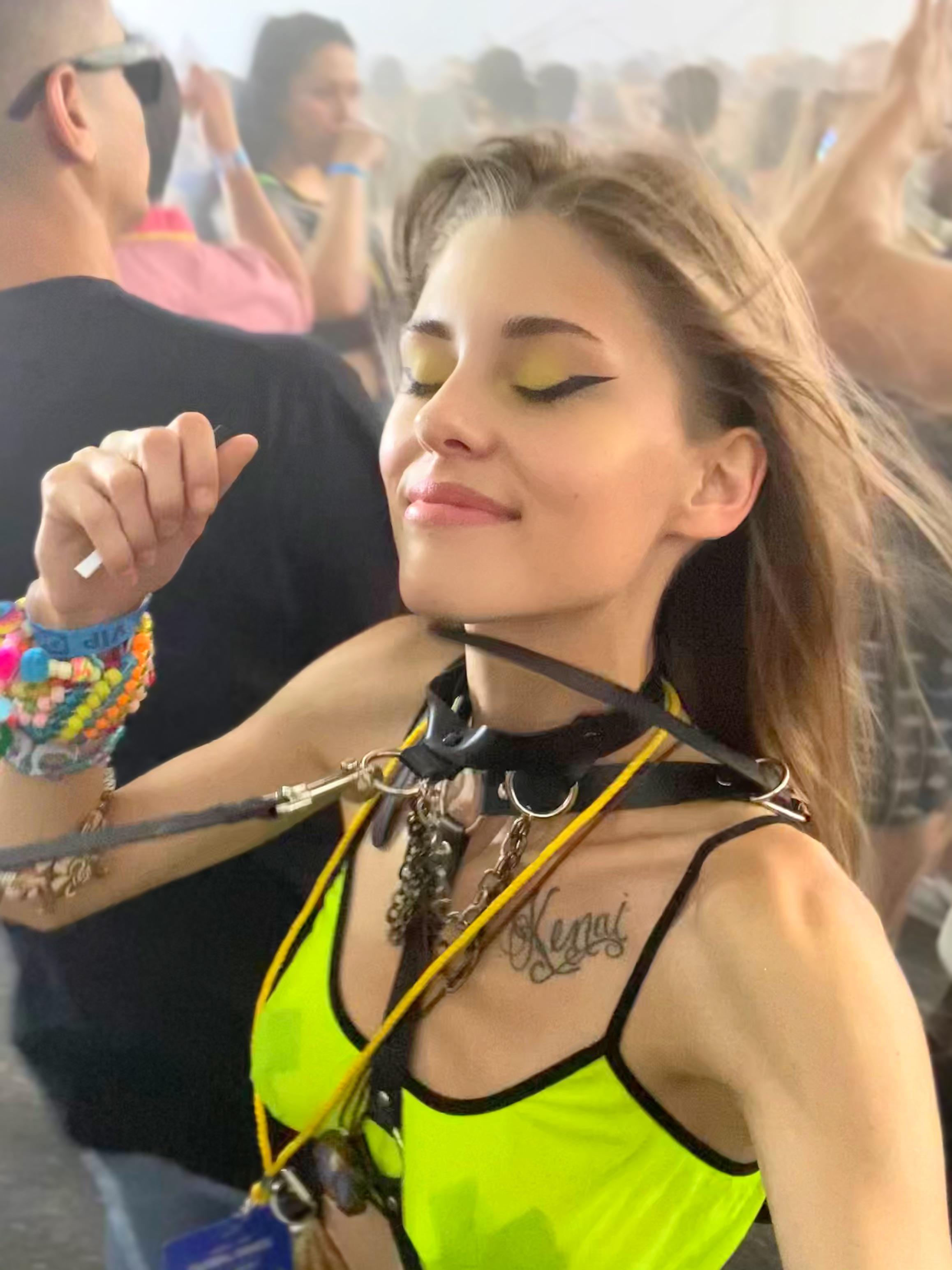 Here’s a selfie mid dancing to Claude , me in my happy place | Scrolller