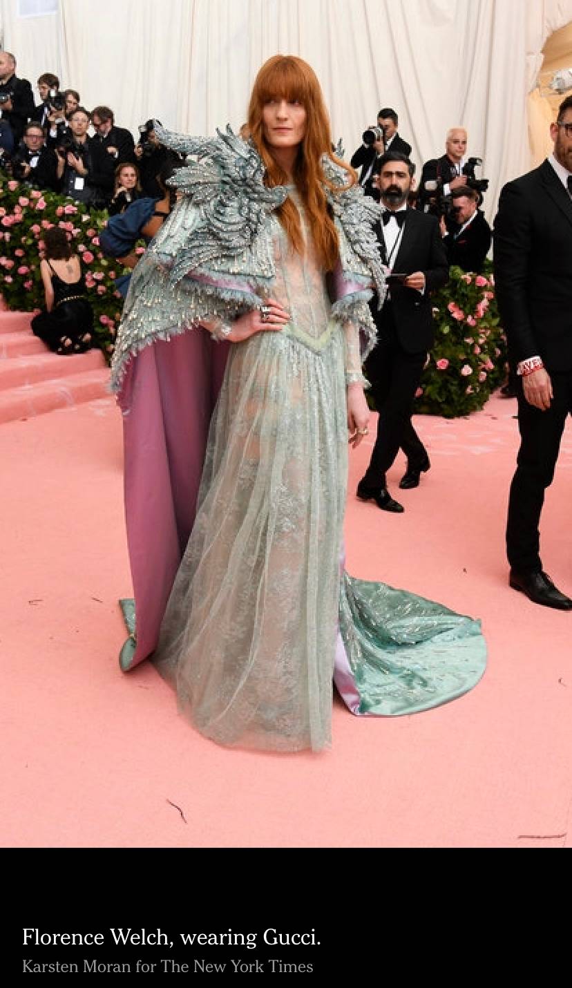 Here’s another pose of our goddess | Scrolller