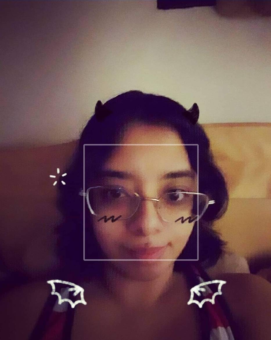 Here's a selfie of me without makeup and short hair 😊 ( F, 31) | Scrolller