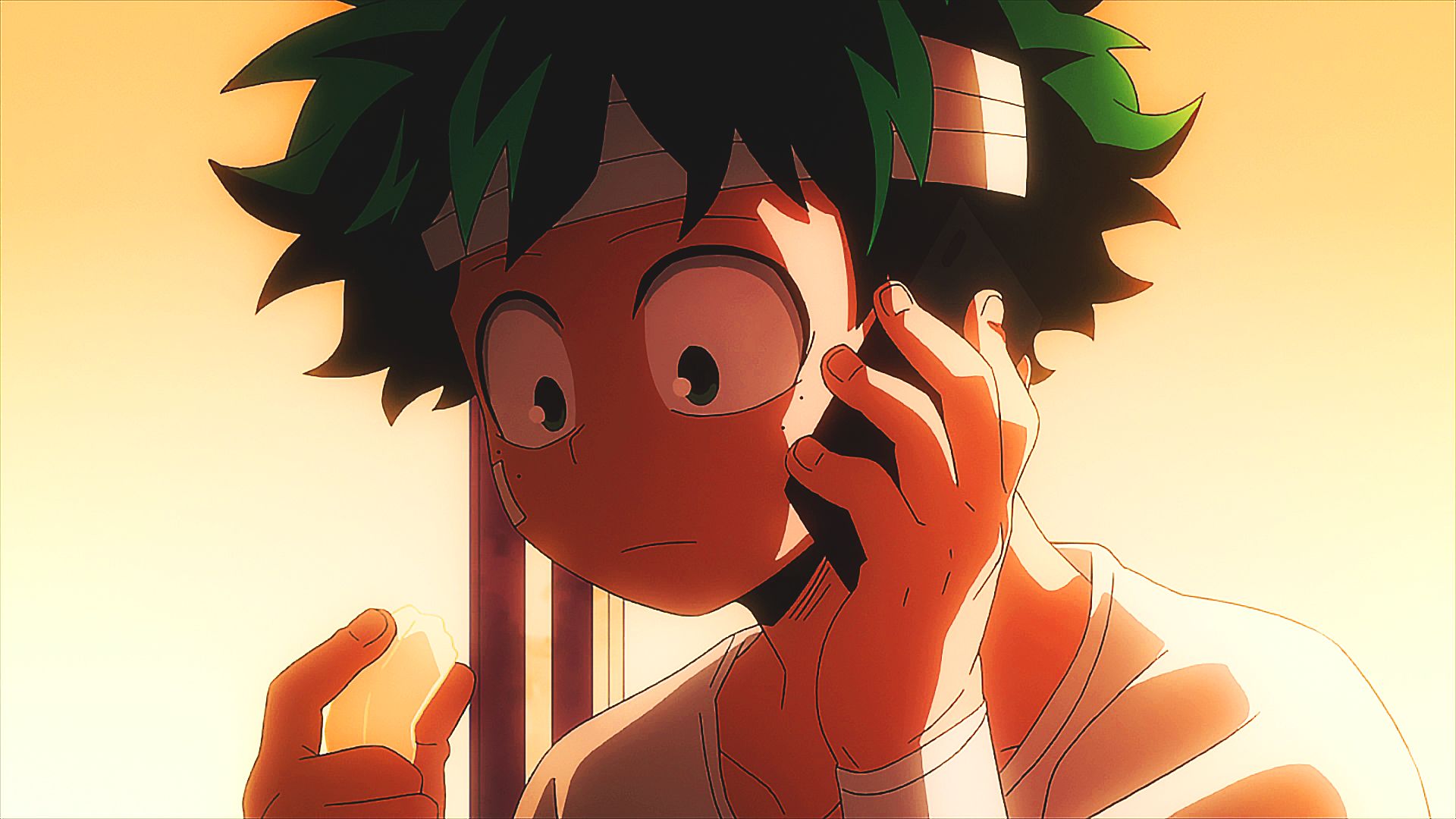 Here's best boy about to eat an apple slice | Scrolller