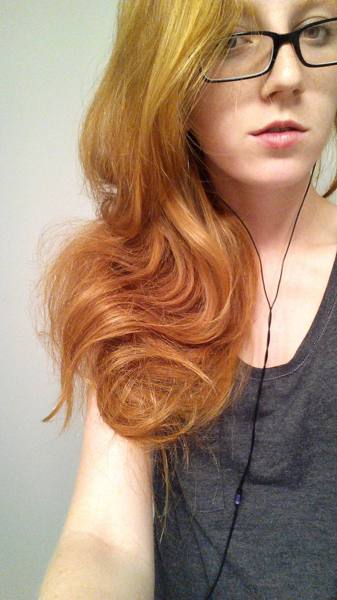 "Here's my sultry look" | Scrolller