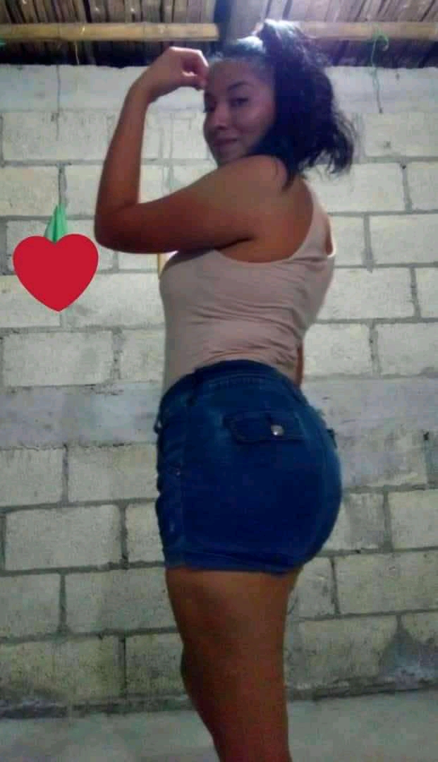 Siempre buena para con .i tia 🍑 | Scrolller