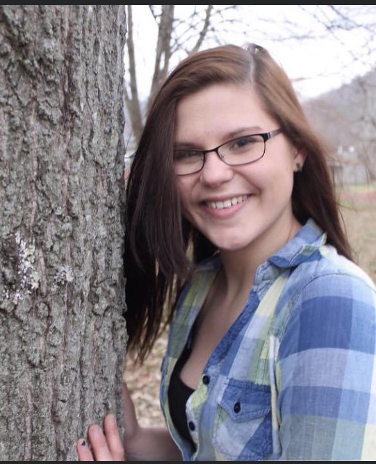 Hers another pic of just how hot she is, I just want to cum on her💦 | Scrolller