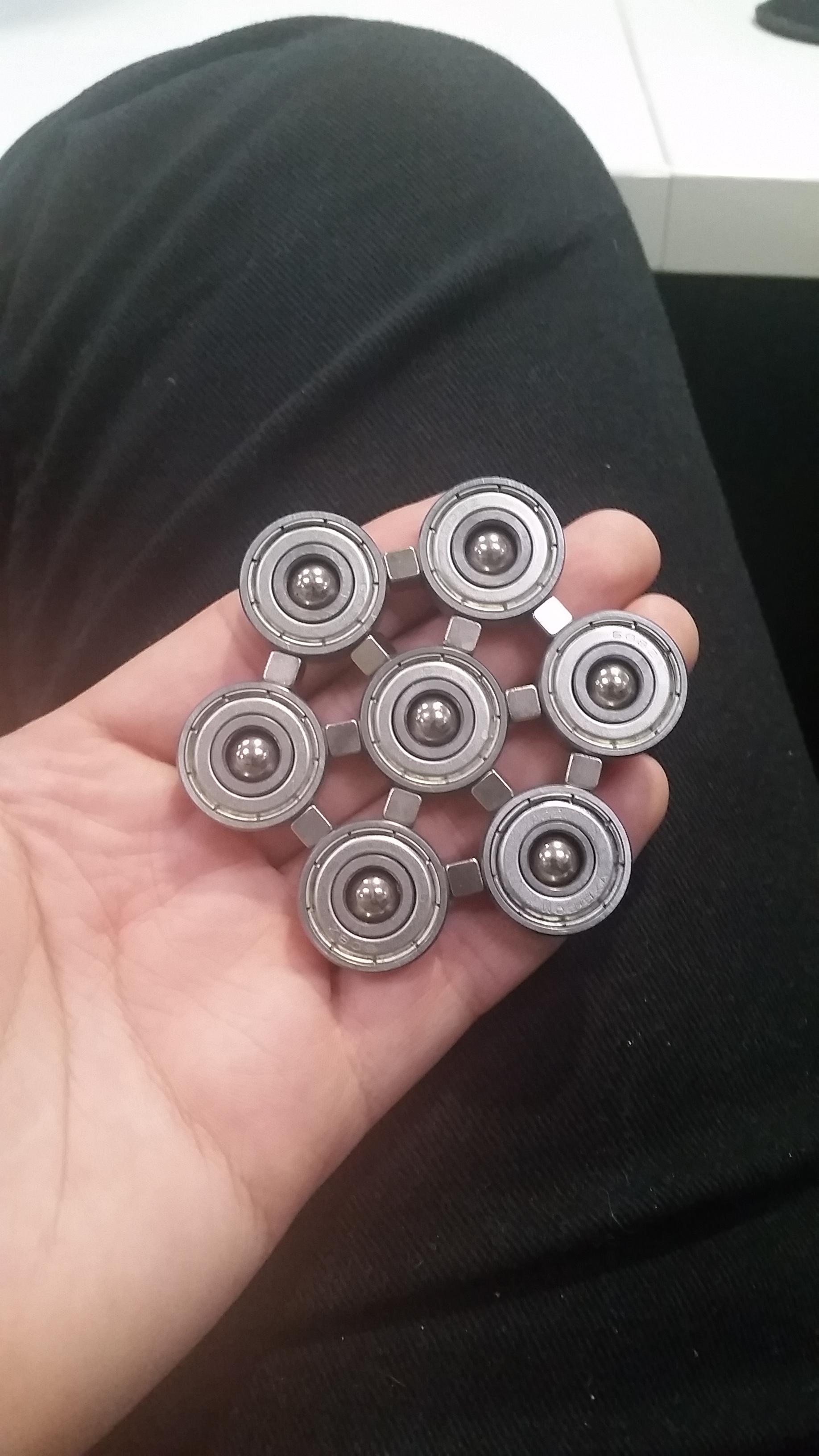 Hex spinner (Bearings, sphere & cube magnets) | Scrolller