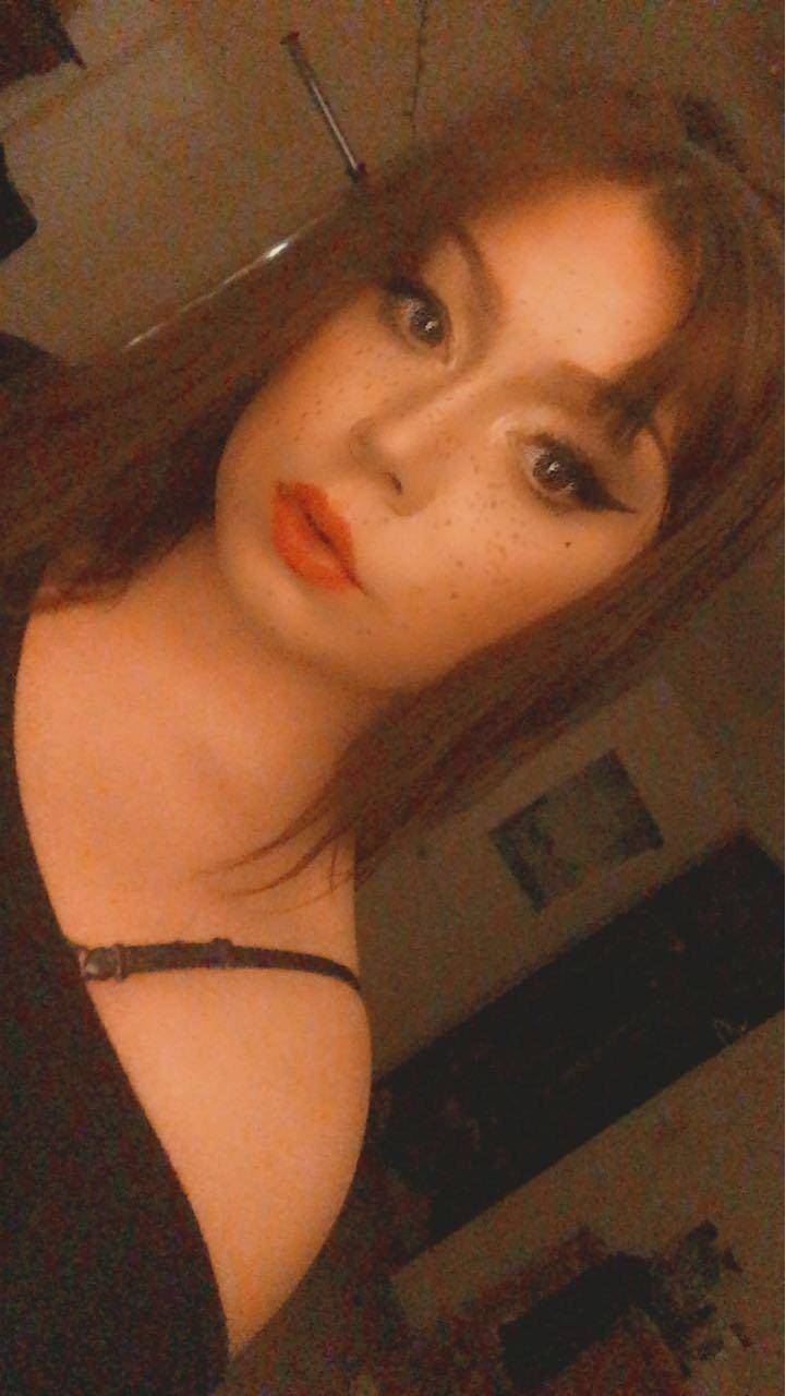 hey im allie 💋 | Scrolller