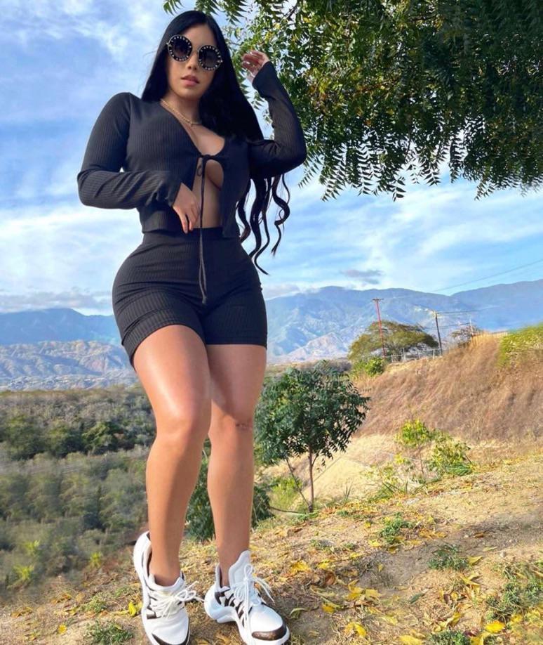 Hey babe, add me on snap: katie_jeff21 for some hot content 🥵 | Scrolller