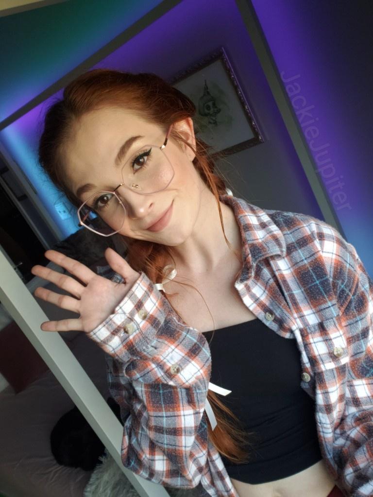 hey mind if I keep your flannel? ;) | Scrolller