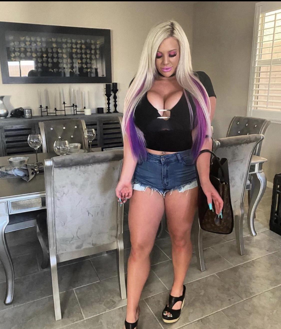 Hi daddy | Scrolller