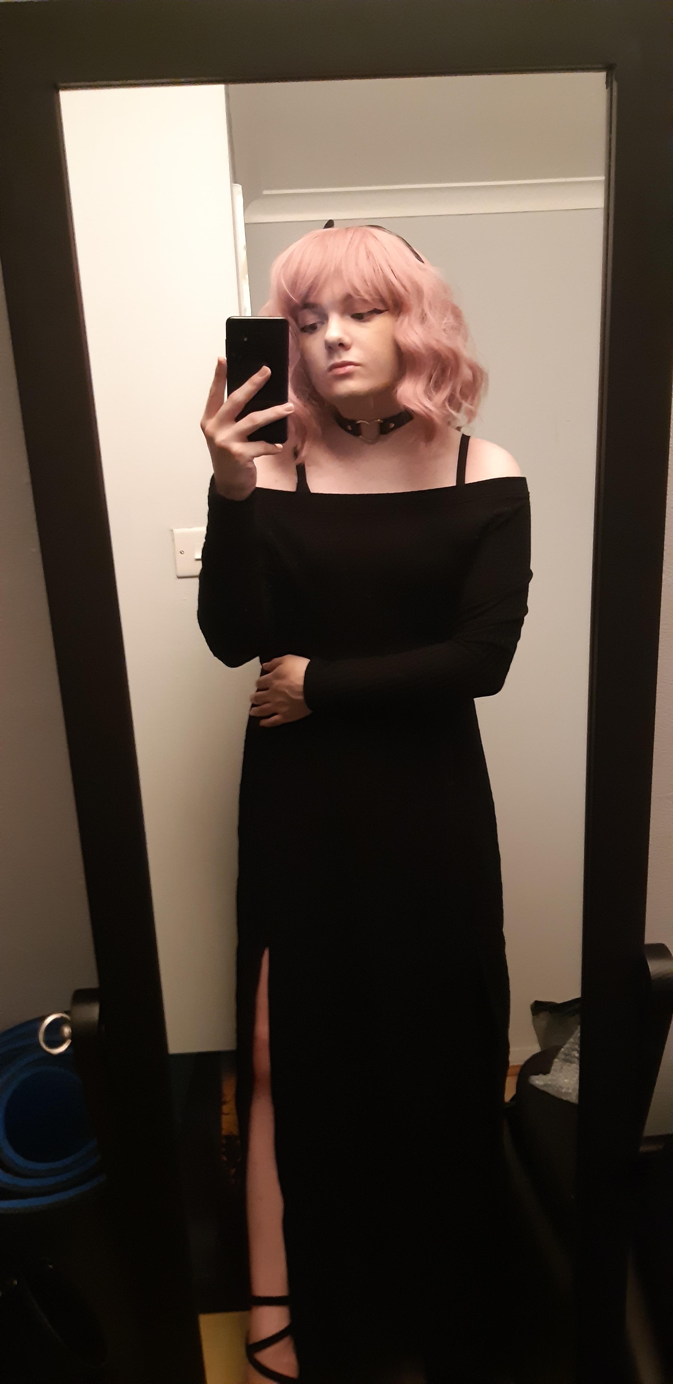 Hey gamers!🖤 | Scrolller