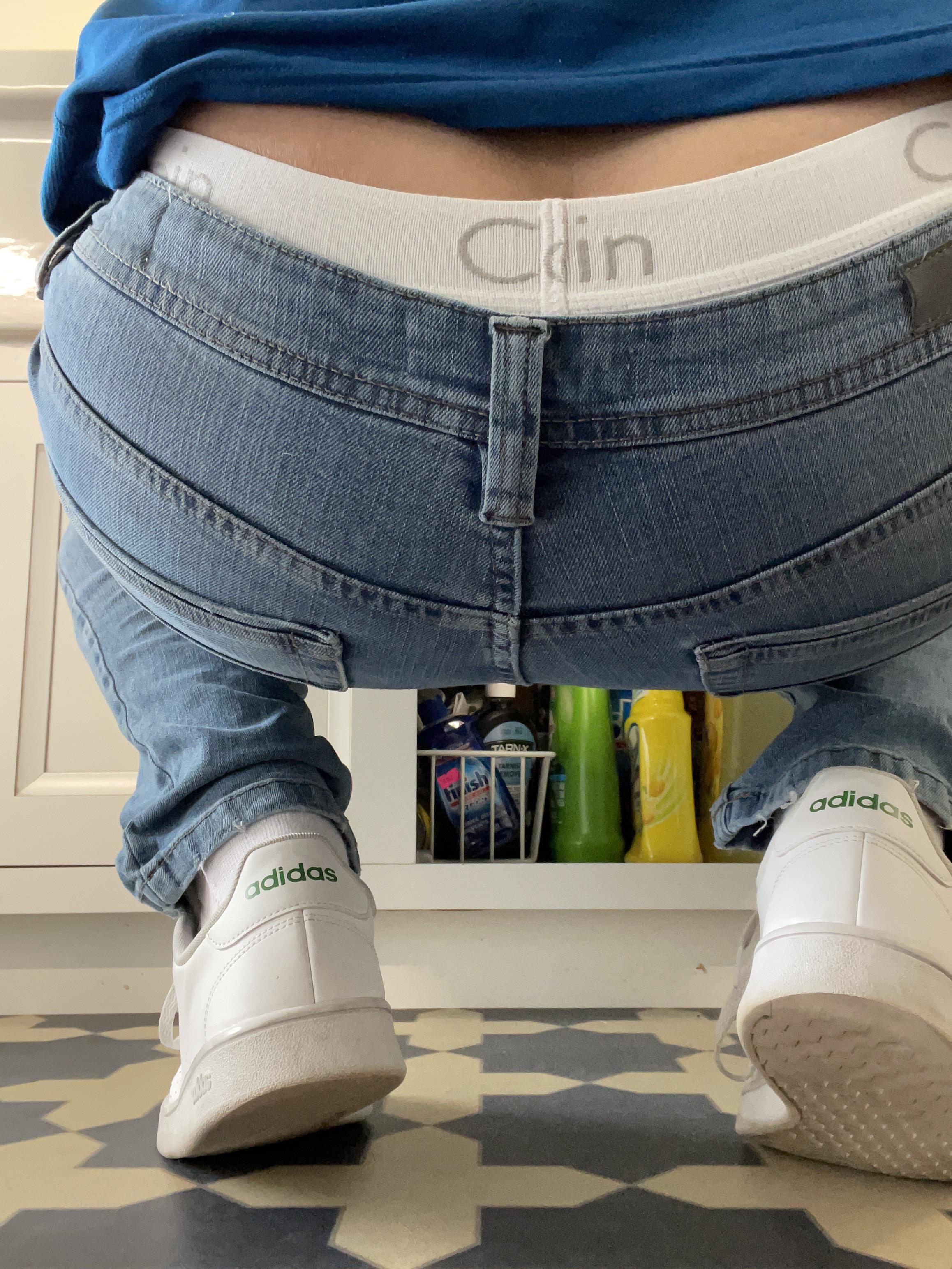 Hey Gen Z. I’m not giving up my low-rise jeans. | Scrolller