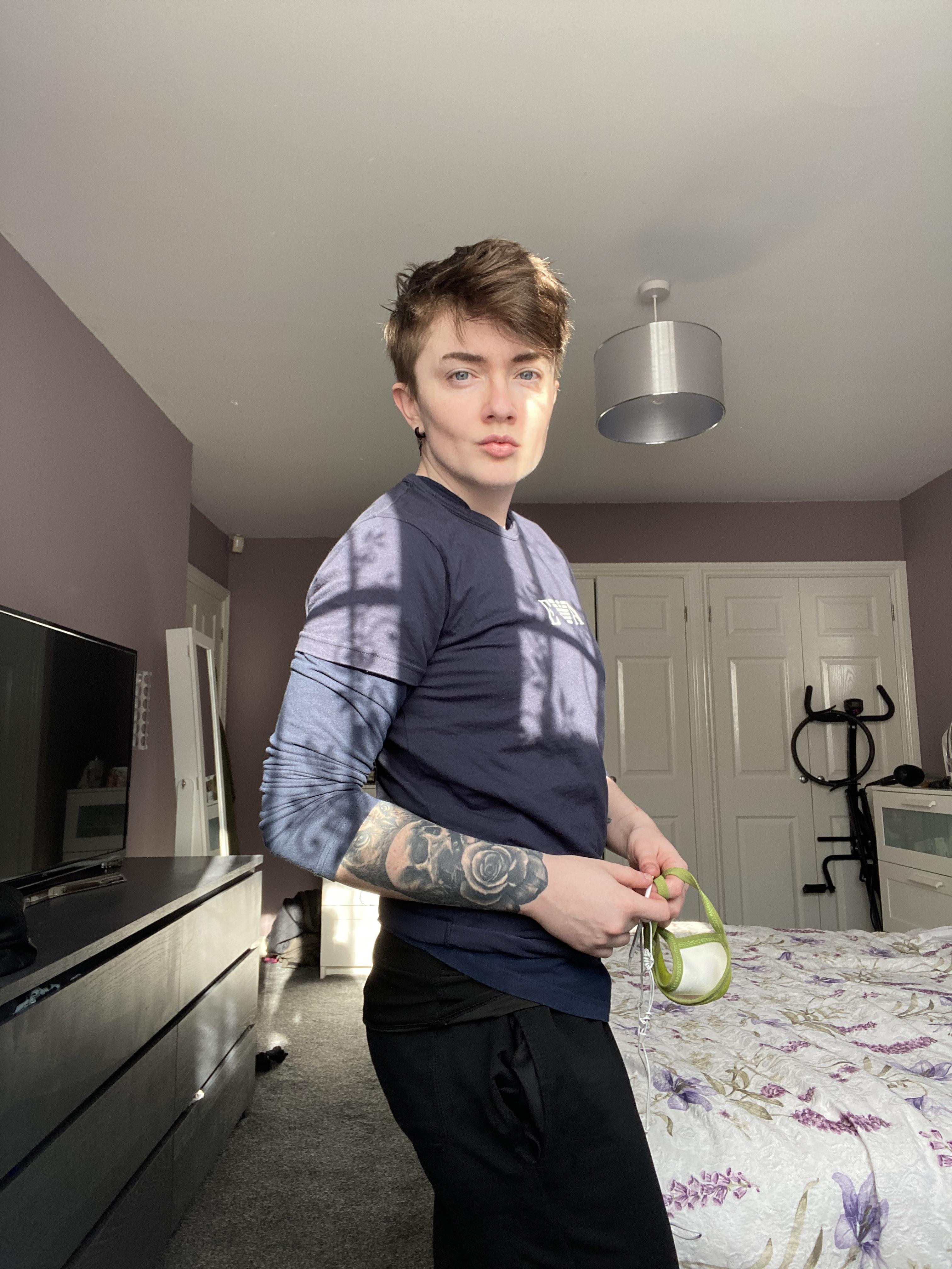 Hey peeps! How’s it going | Scrolller