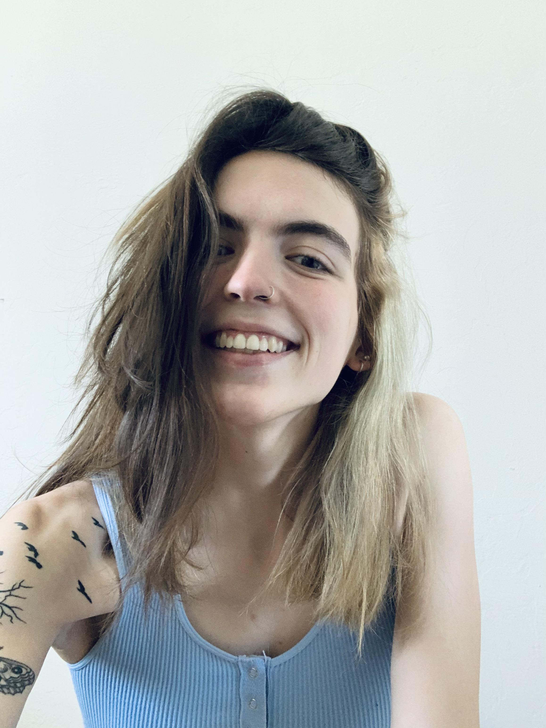 hey there 😊 (20f) | Scrolller