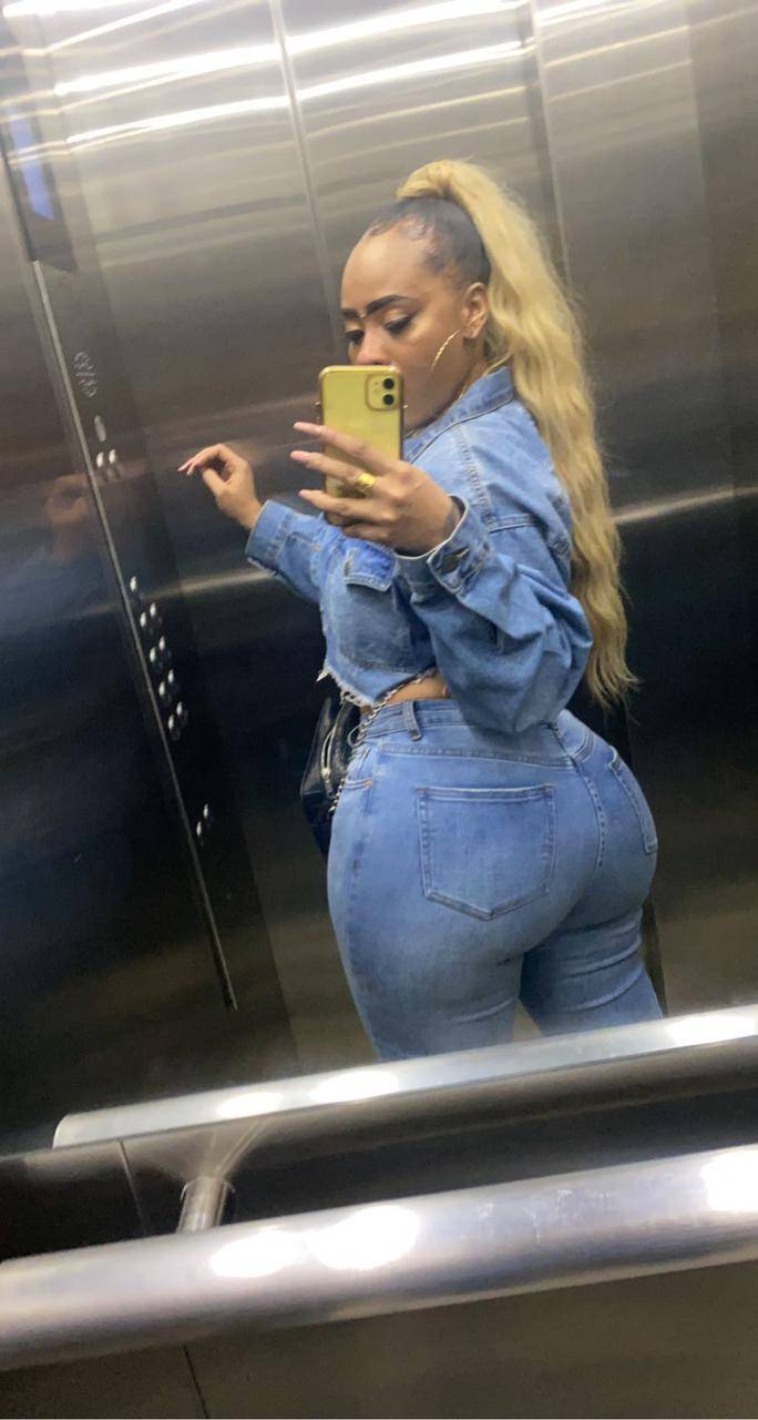 Smash Or Pass Scrolller