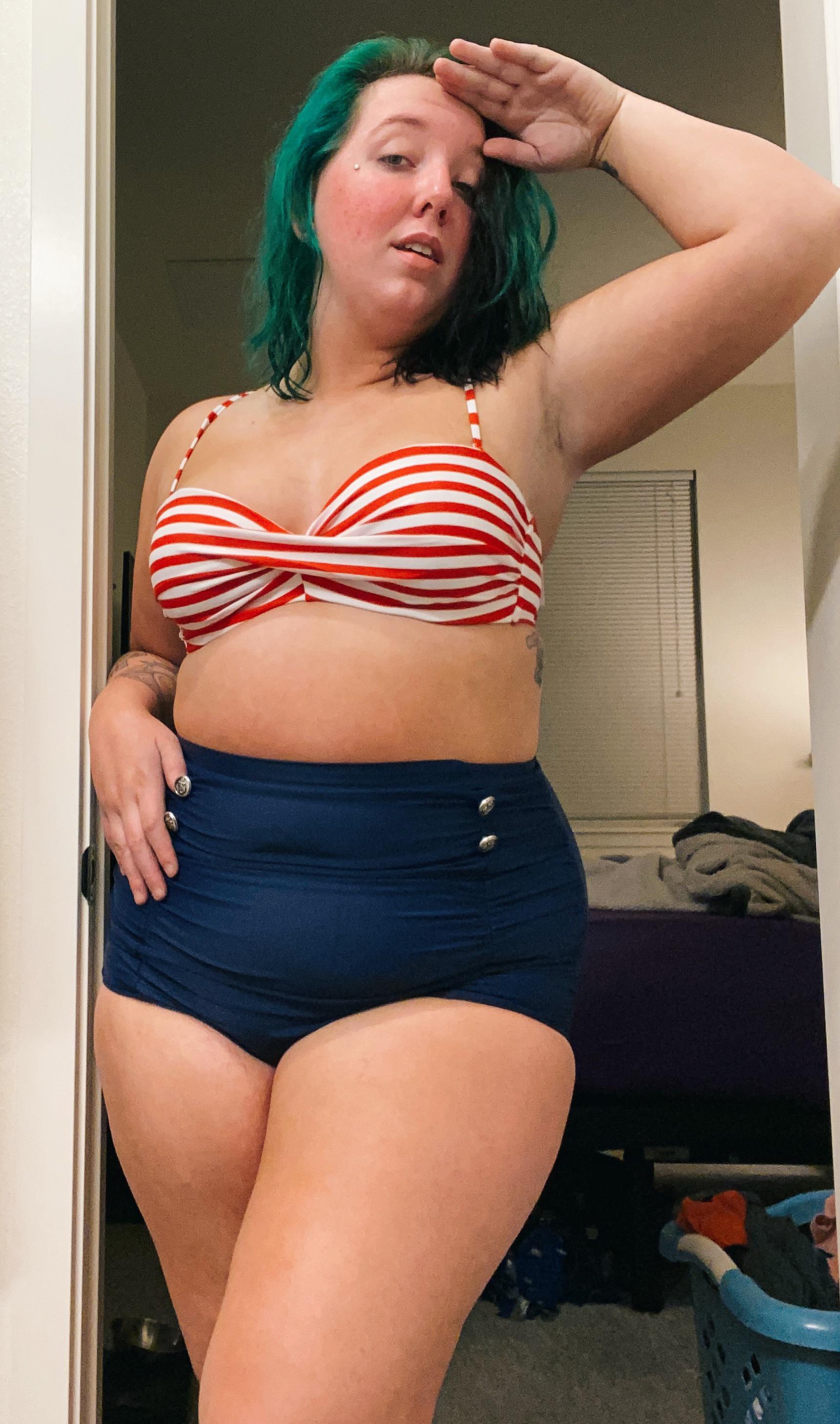 Hey there, Sailor! 😘 | Scrolller