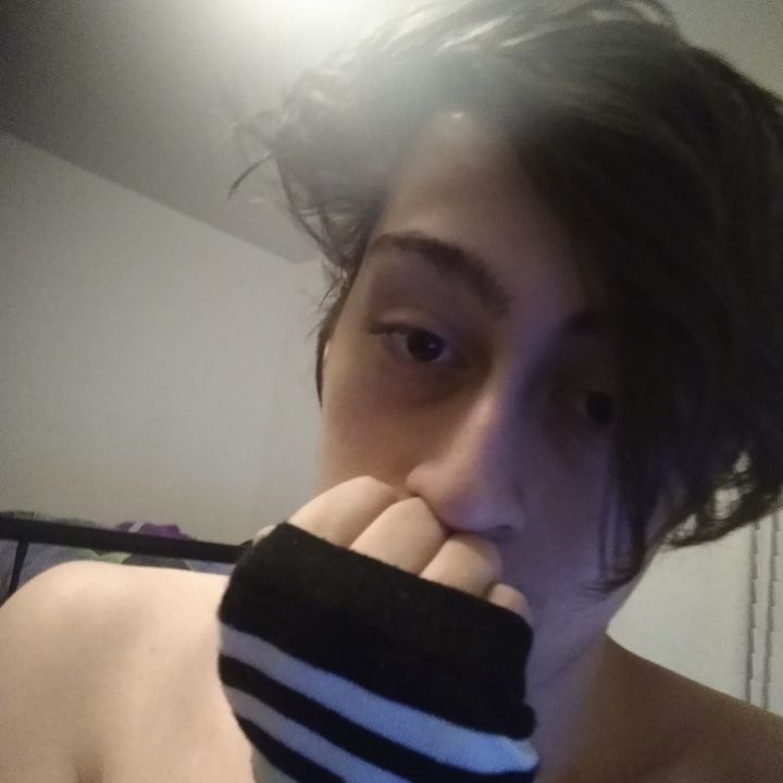 Hi I'm just a femboy looking for a femboy bf | Scrolller
