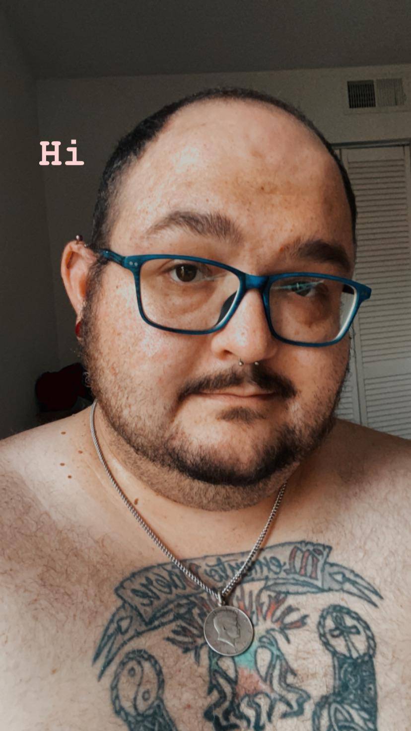 Hi. First post. Self conscious so this is the best I can do, for now. [34, FL USA] | Scrolller