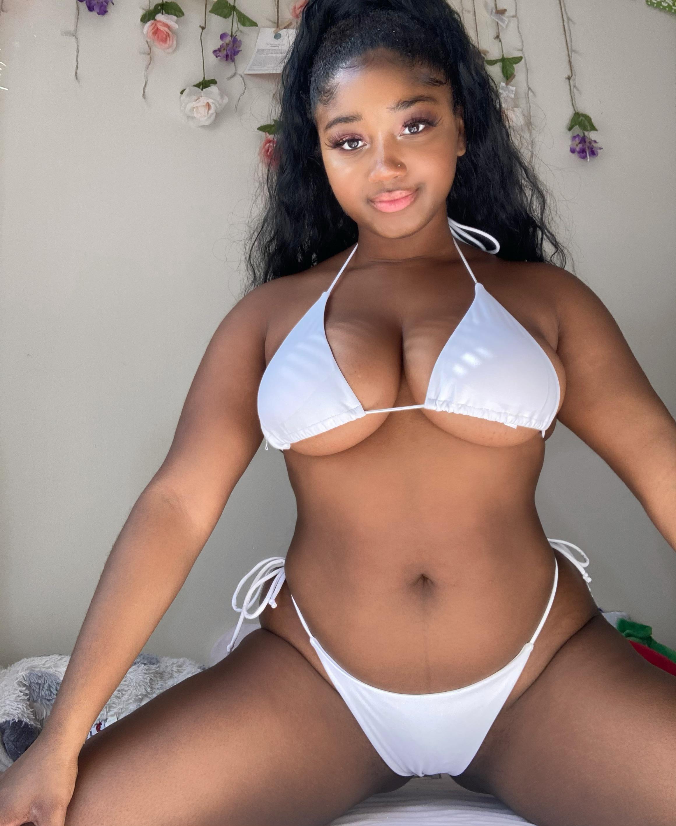 I miss bikini season | Scrolller