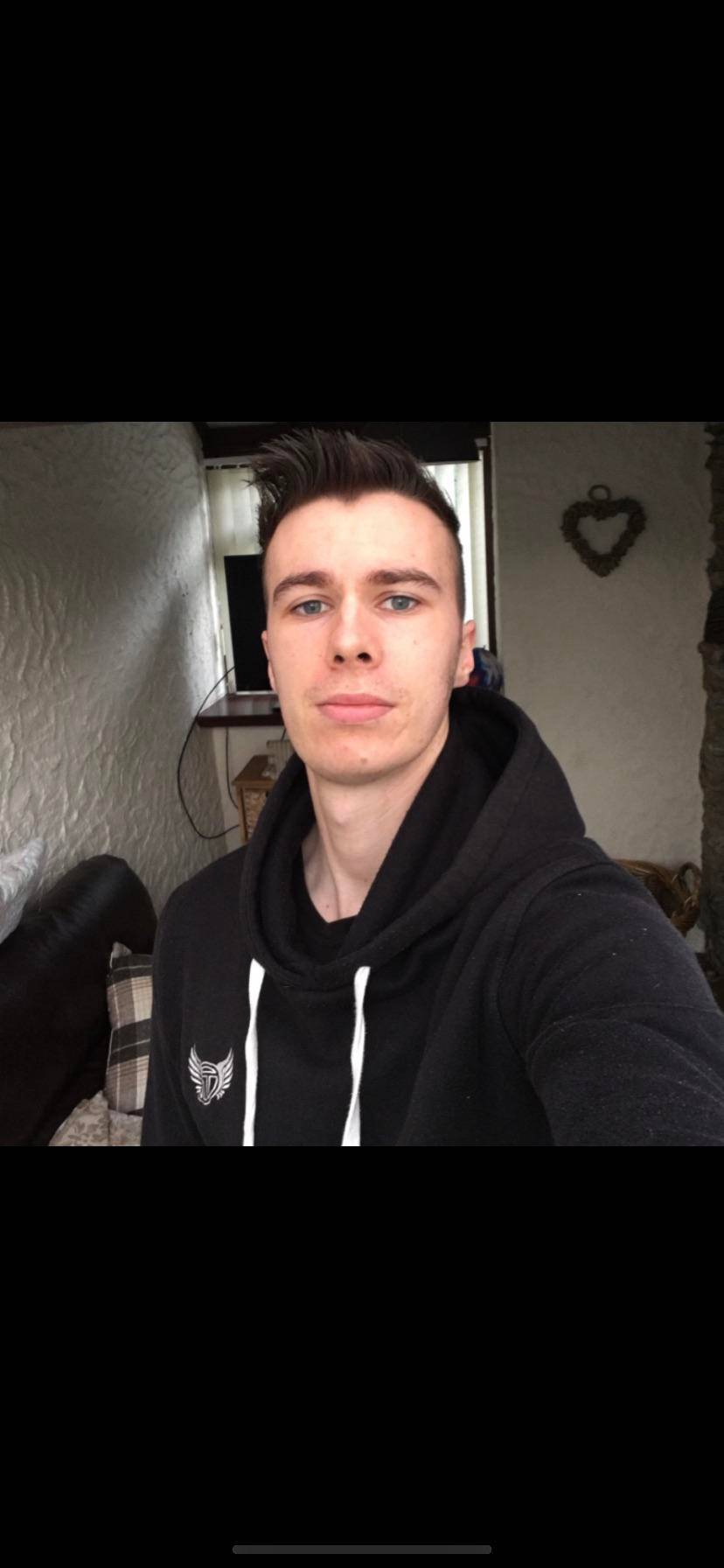 Hi from 🇬🇧 x | Scrolller