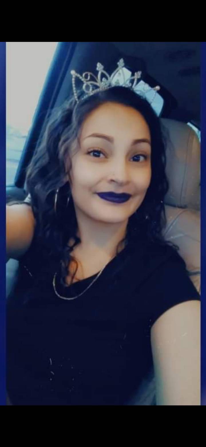 Hi how's everyone.. | Scrolller