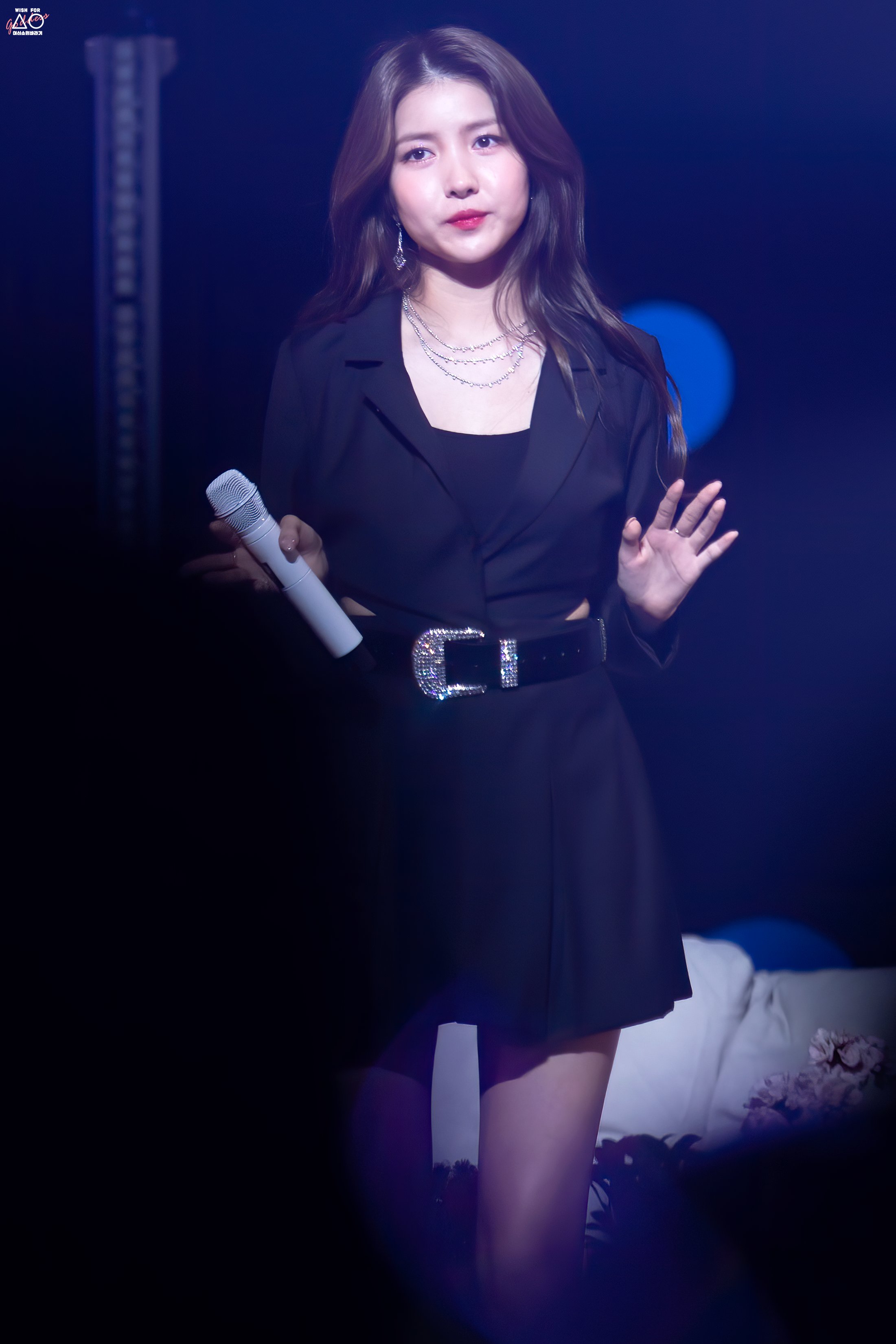 Hi, Sowon! | Scrolller