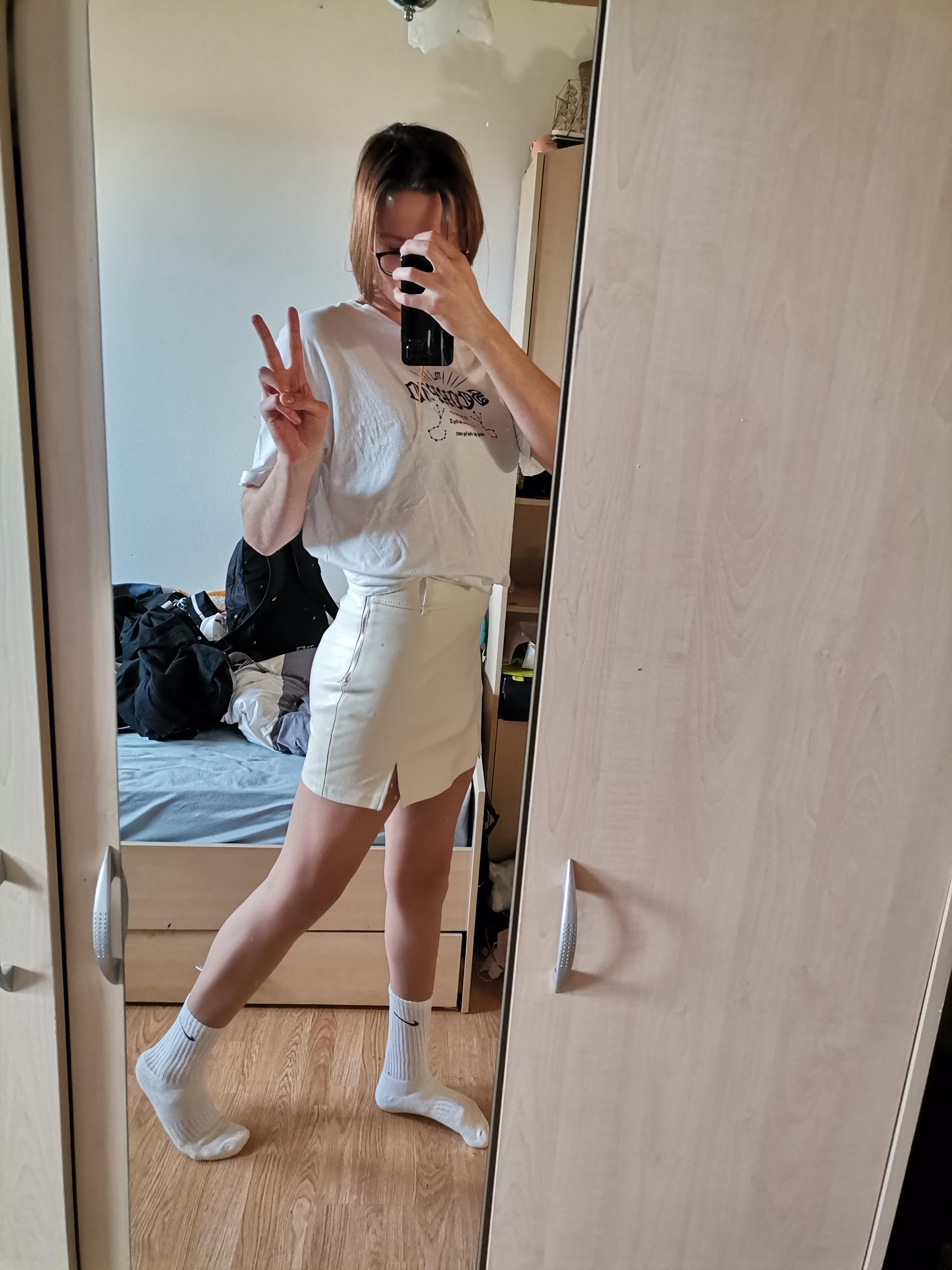 Should I Undress Daddy 👉🥺👈 Scrolller