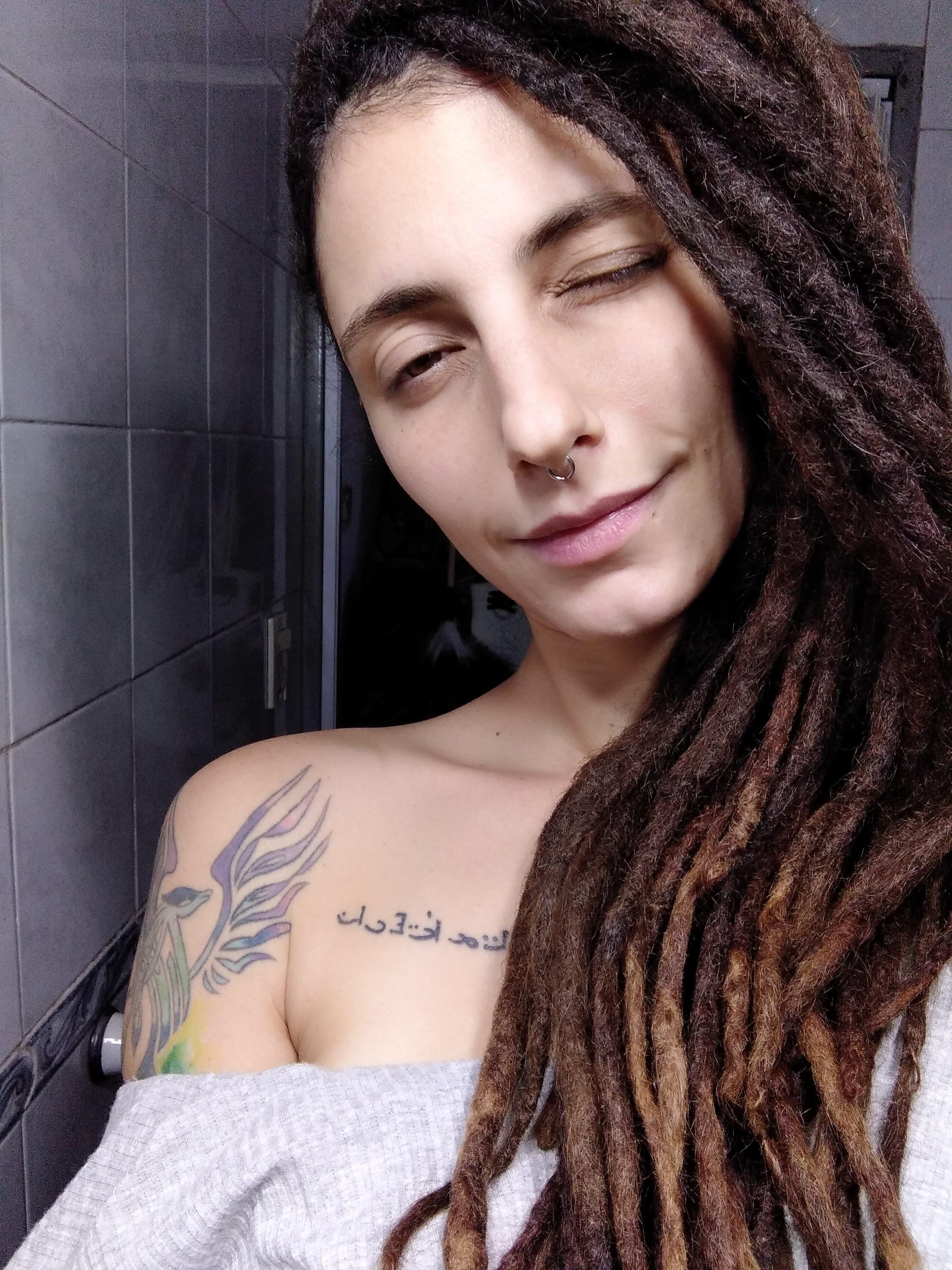 Hi! this is my face.. | Scrolller