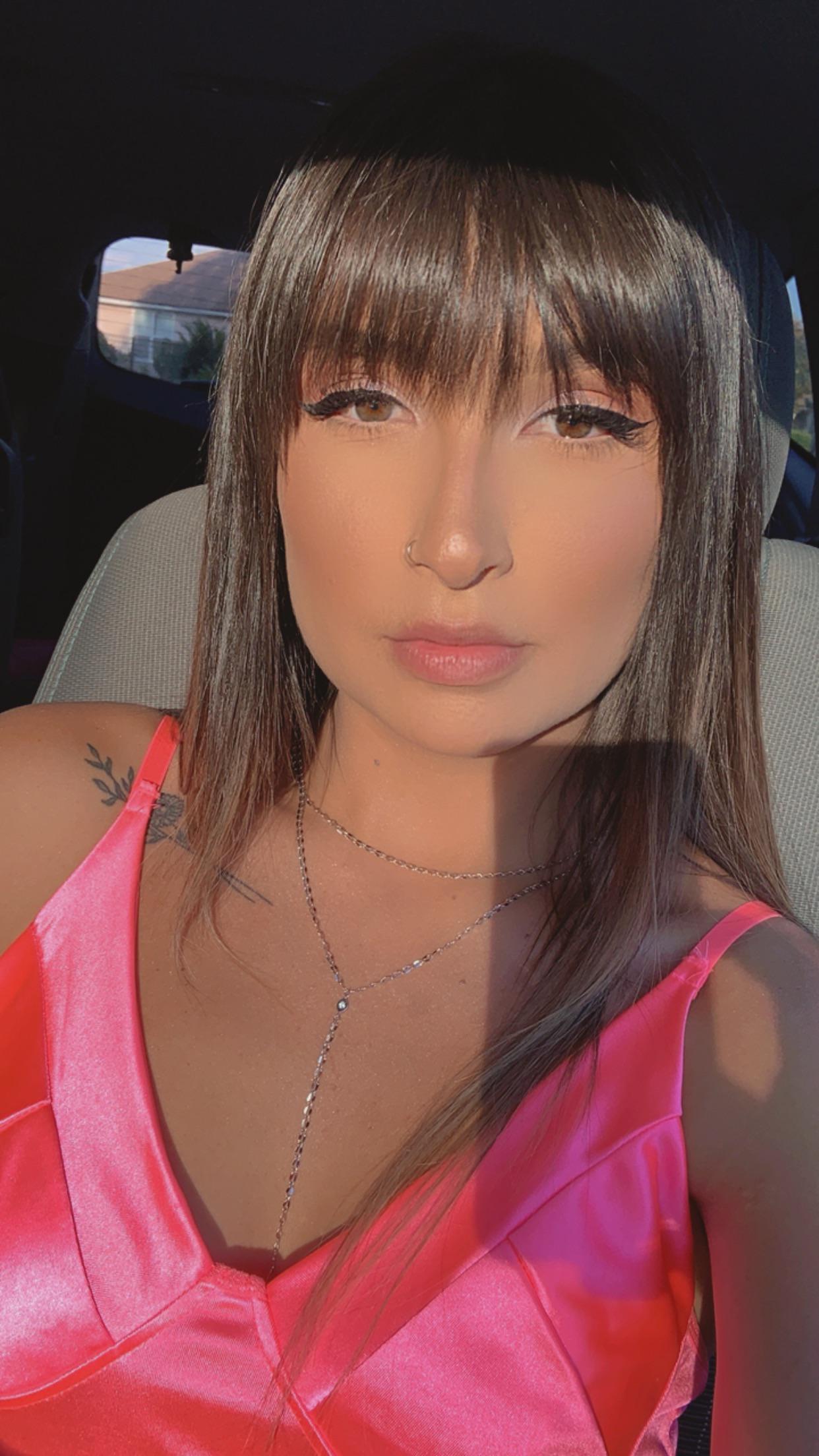 Hi you guys 💕 happy Monday! | Scrolller