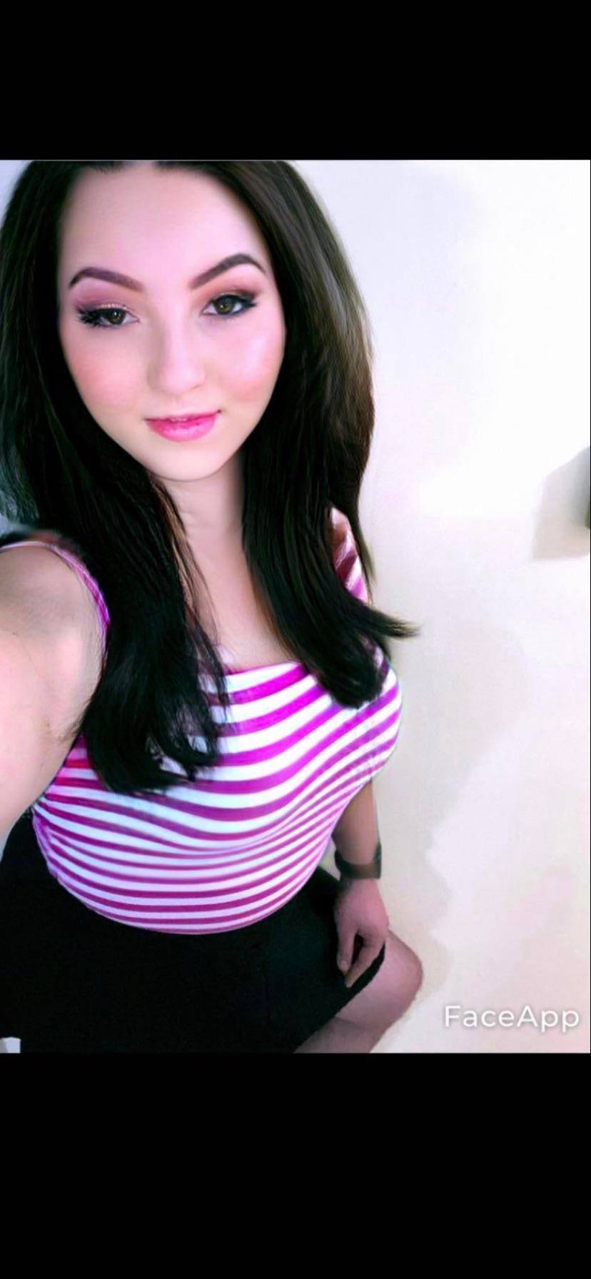 😘🏳️‍🌈 | Scrolller