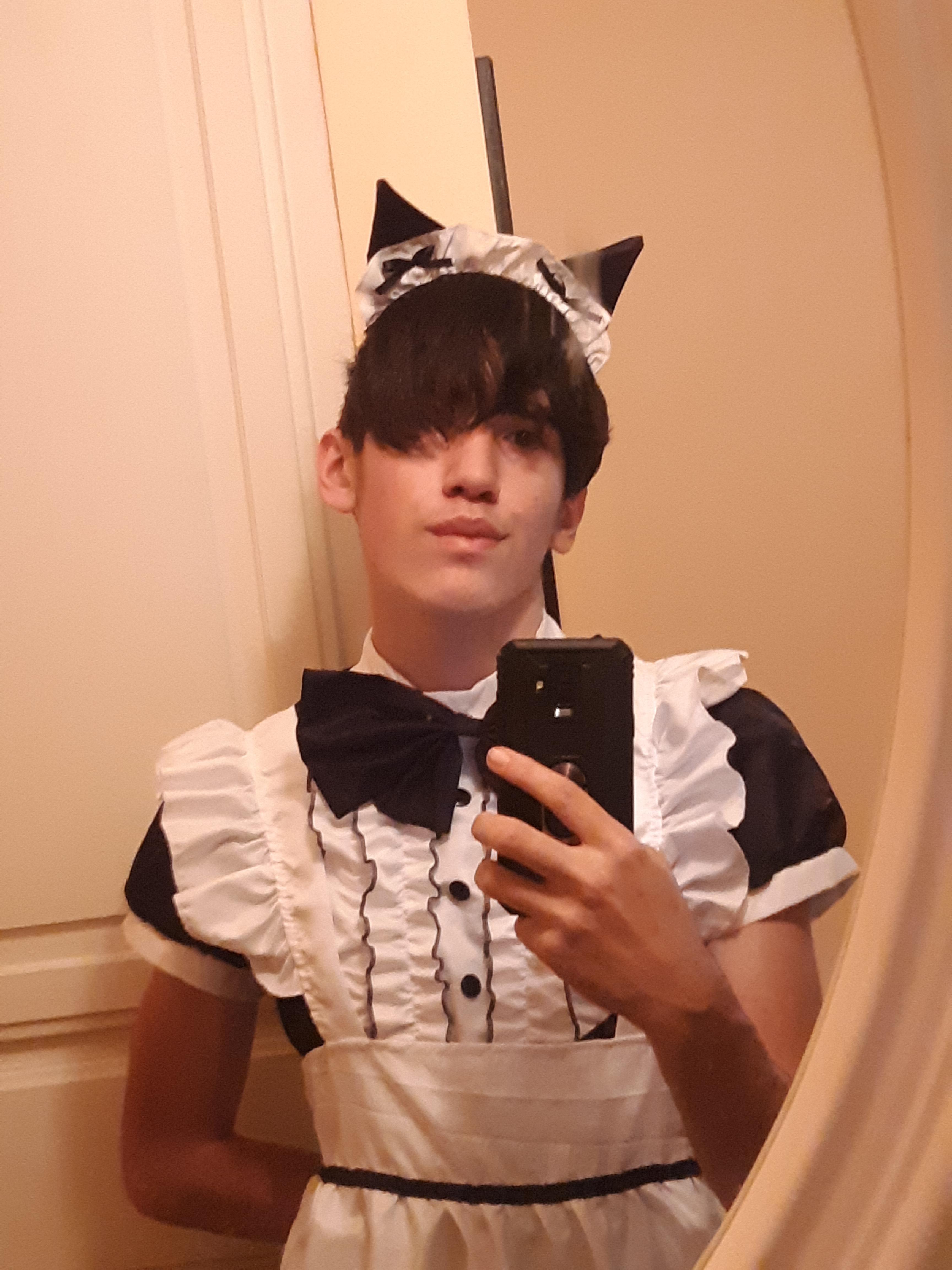 Hiiiiii :3 | Scrolller