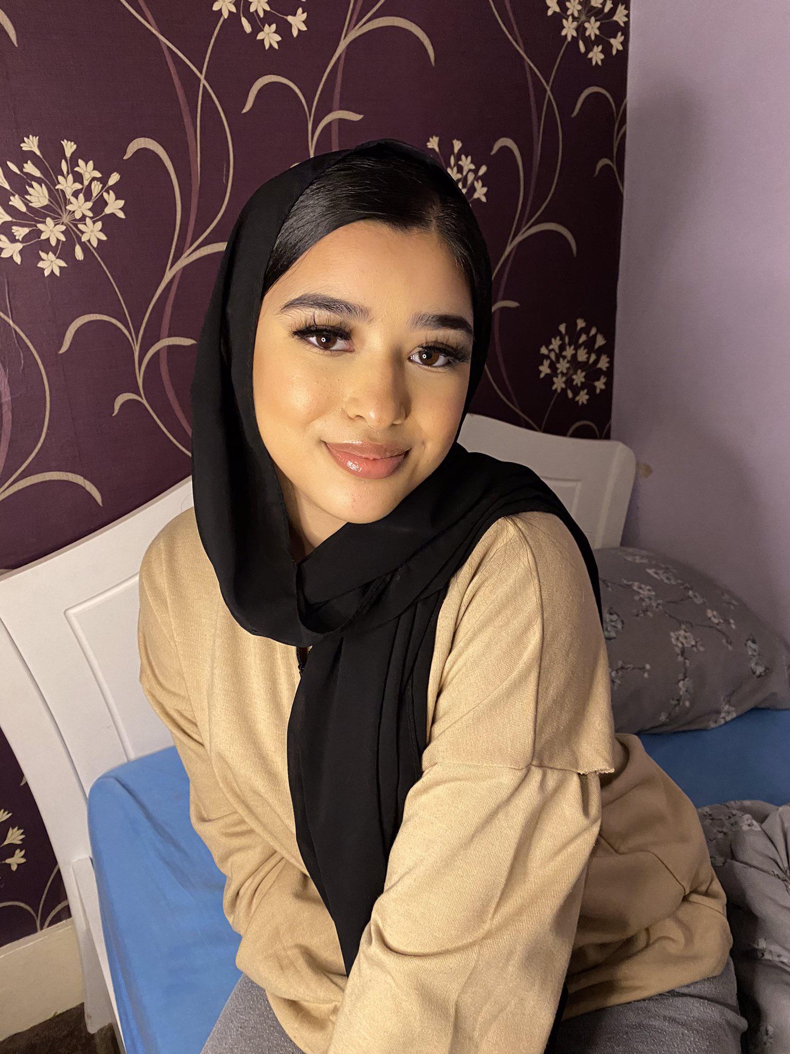 Hijabi Birthday girl 🎉 | Scrolller