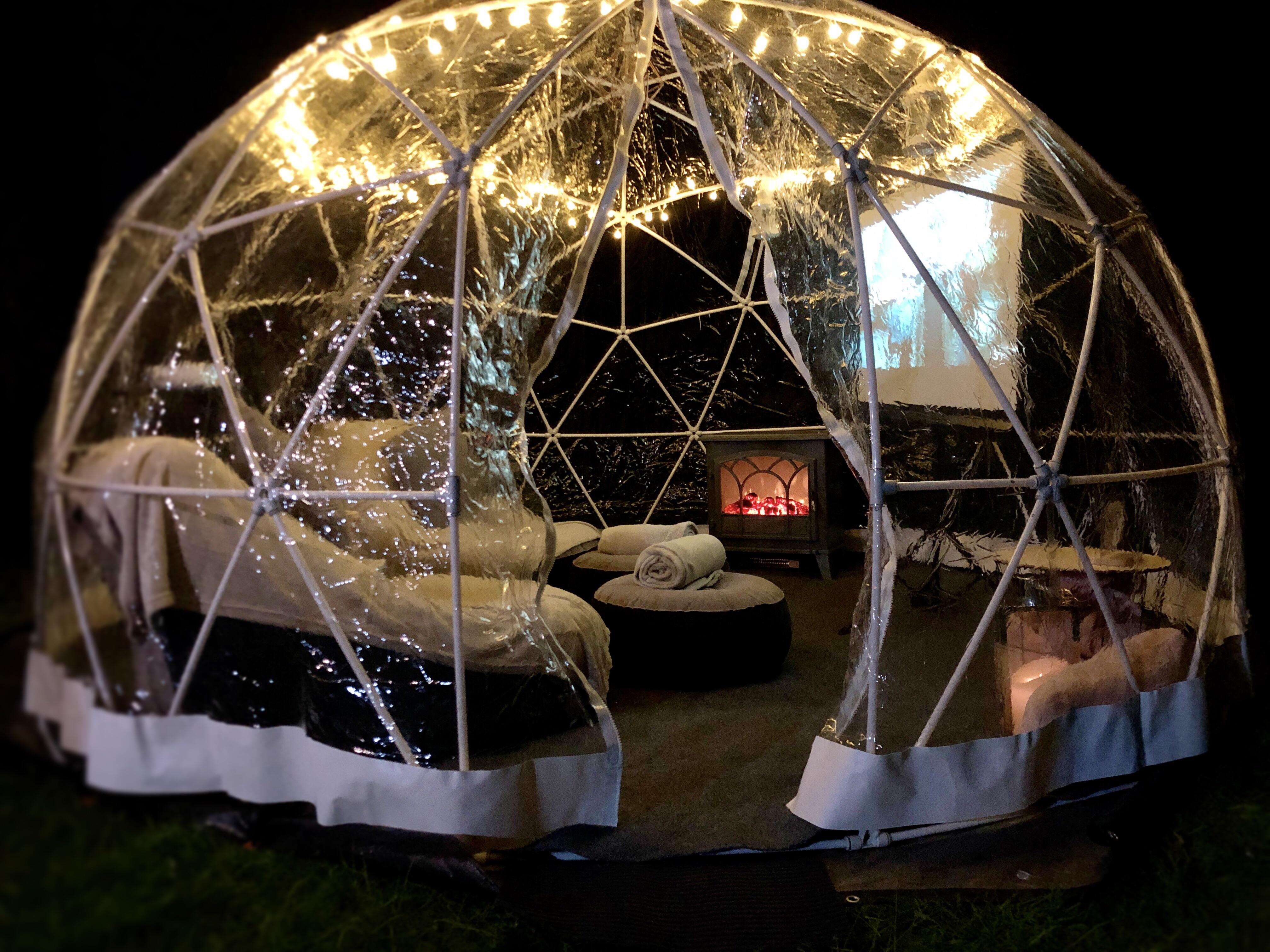 hired an Igloo for our garden (England, UK) | Scrolller