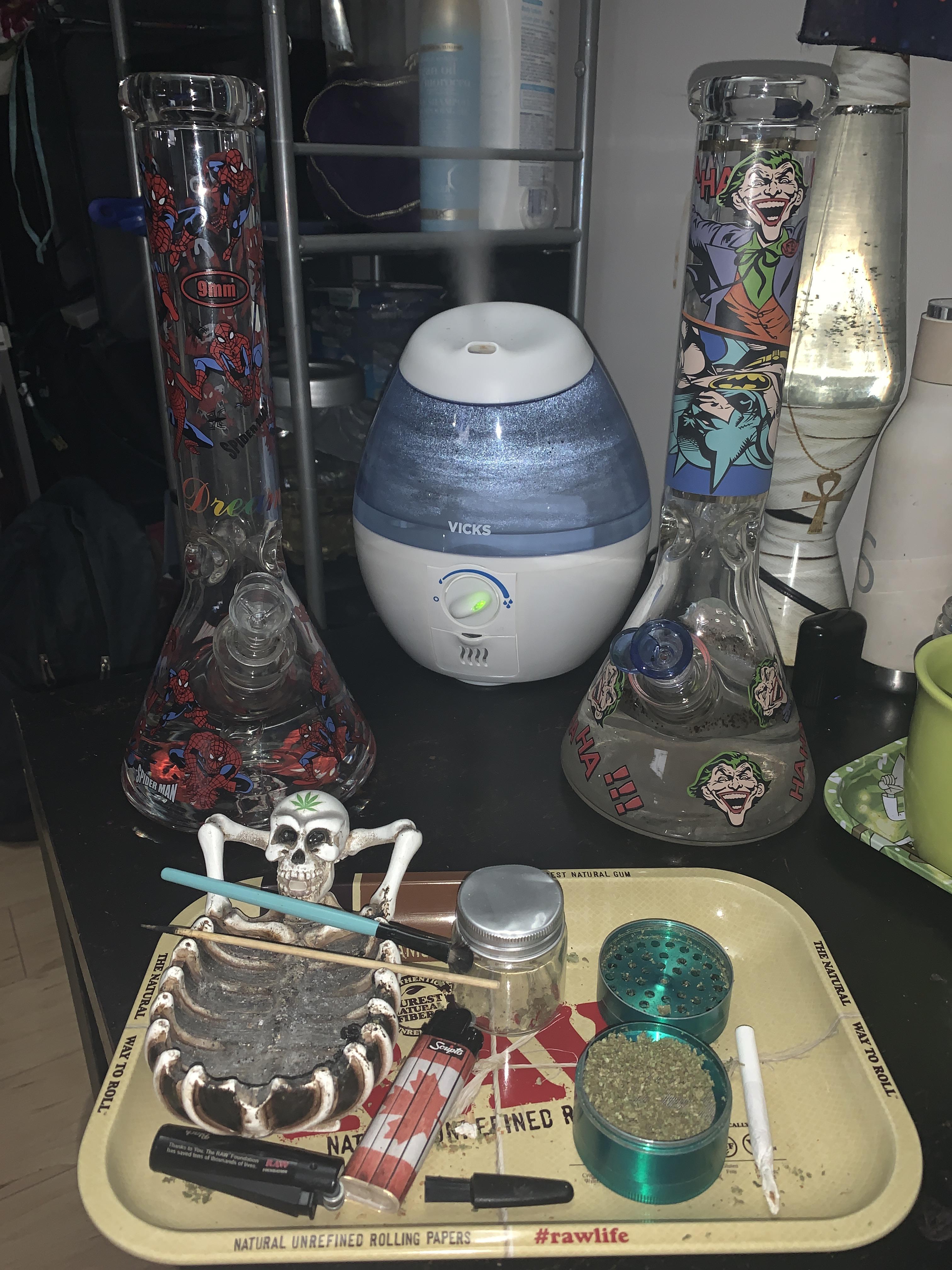 His And Hers Scrolller