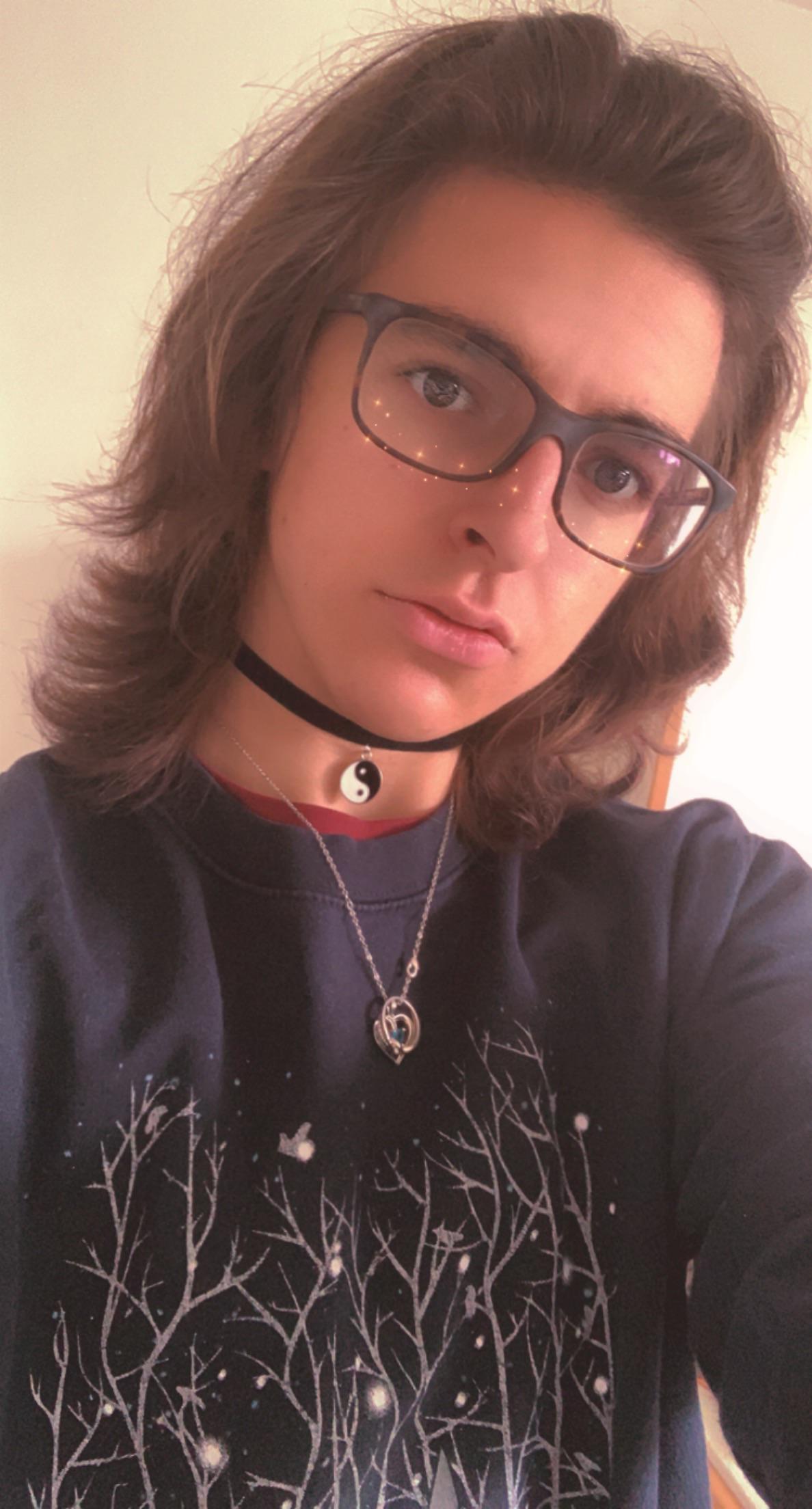 Hiya, hope you are all doing good cuties! | Scrolller