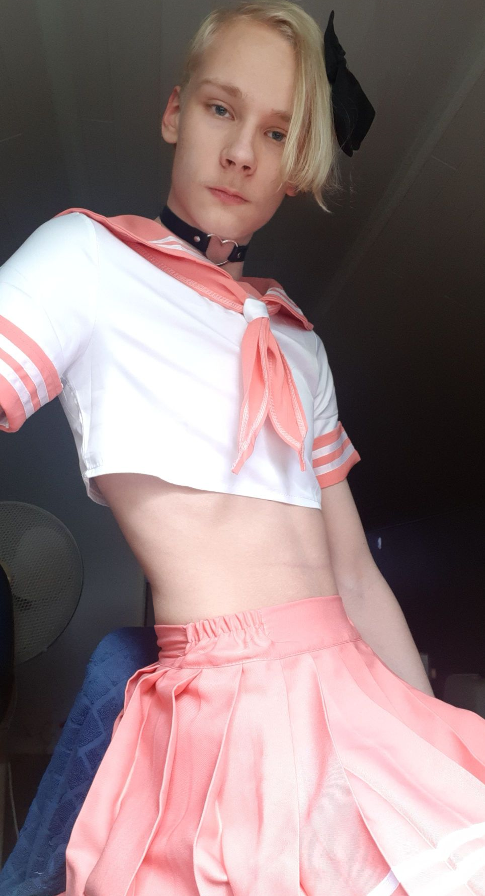Hiyaaa~~ just trying out my femboy clothes for the first time :d | Scrolller