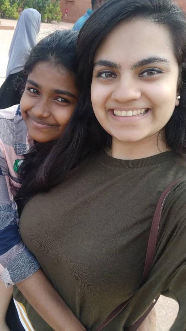 Hmu ? 👀 | Scrolller